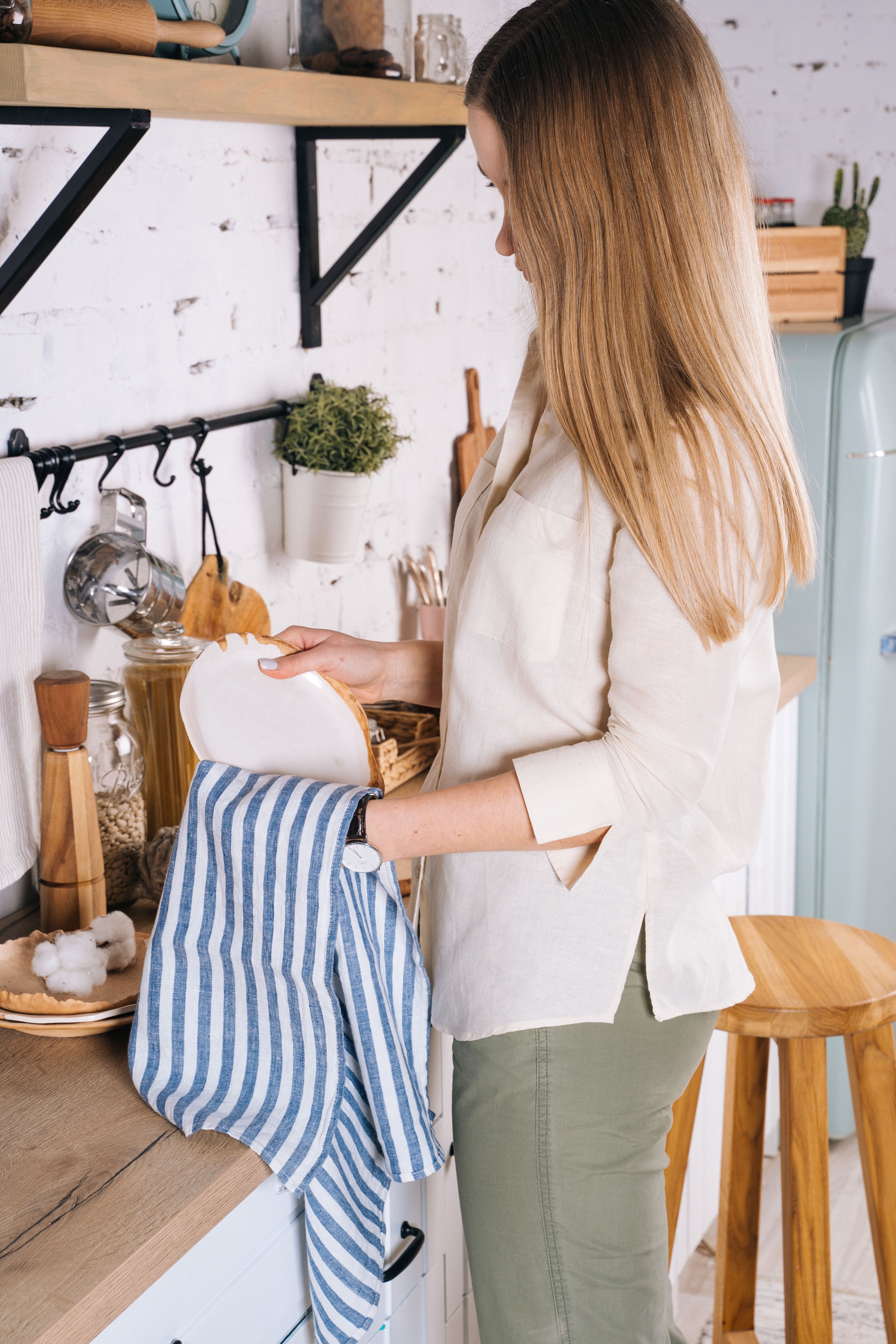 A Family Eating at the Table · Free Stock Photo