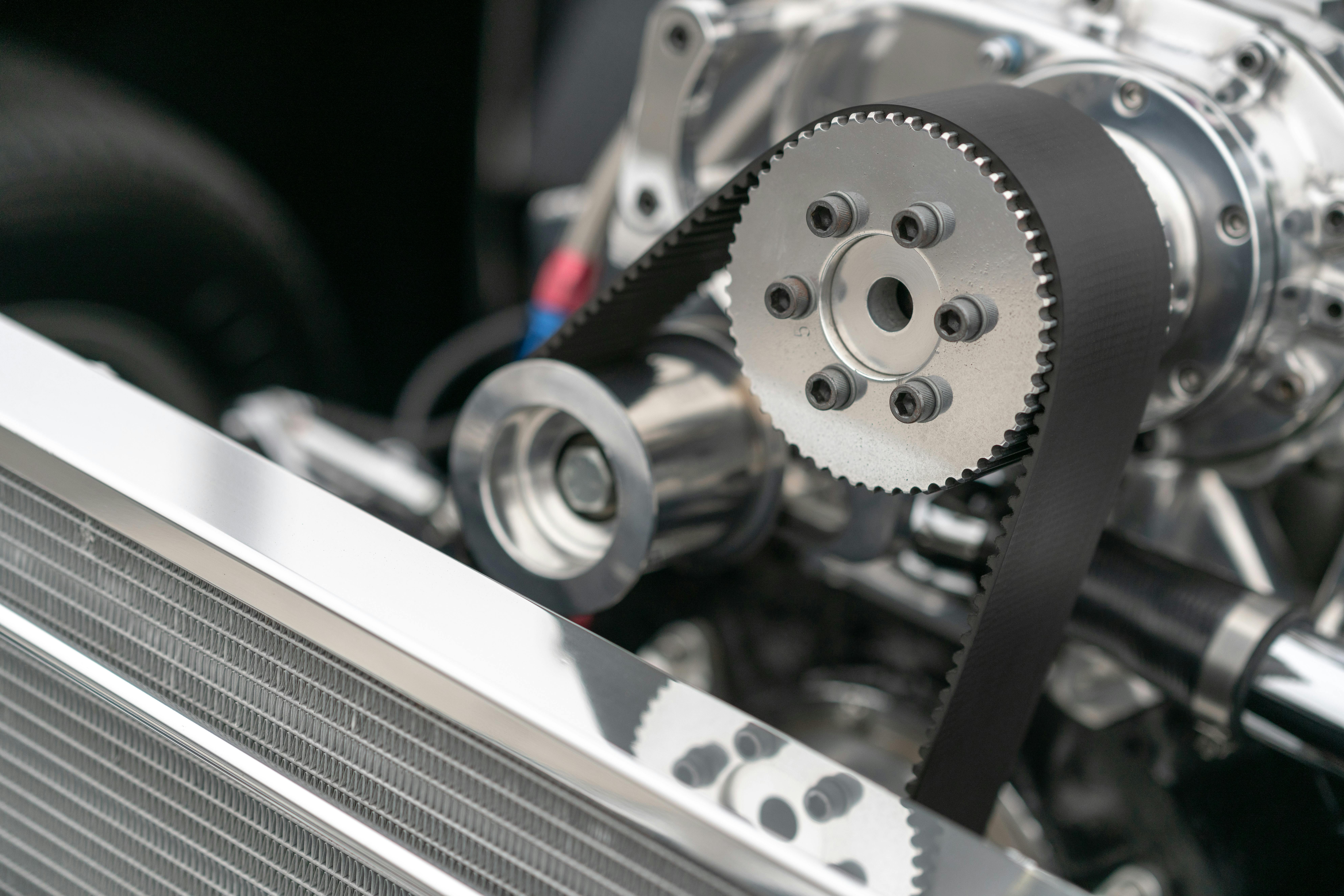 Black and Red Engine Bay · Free Stock Photo