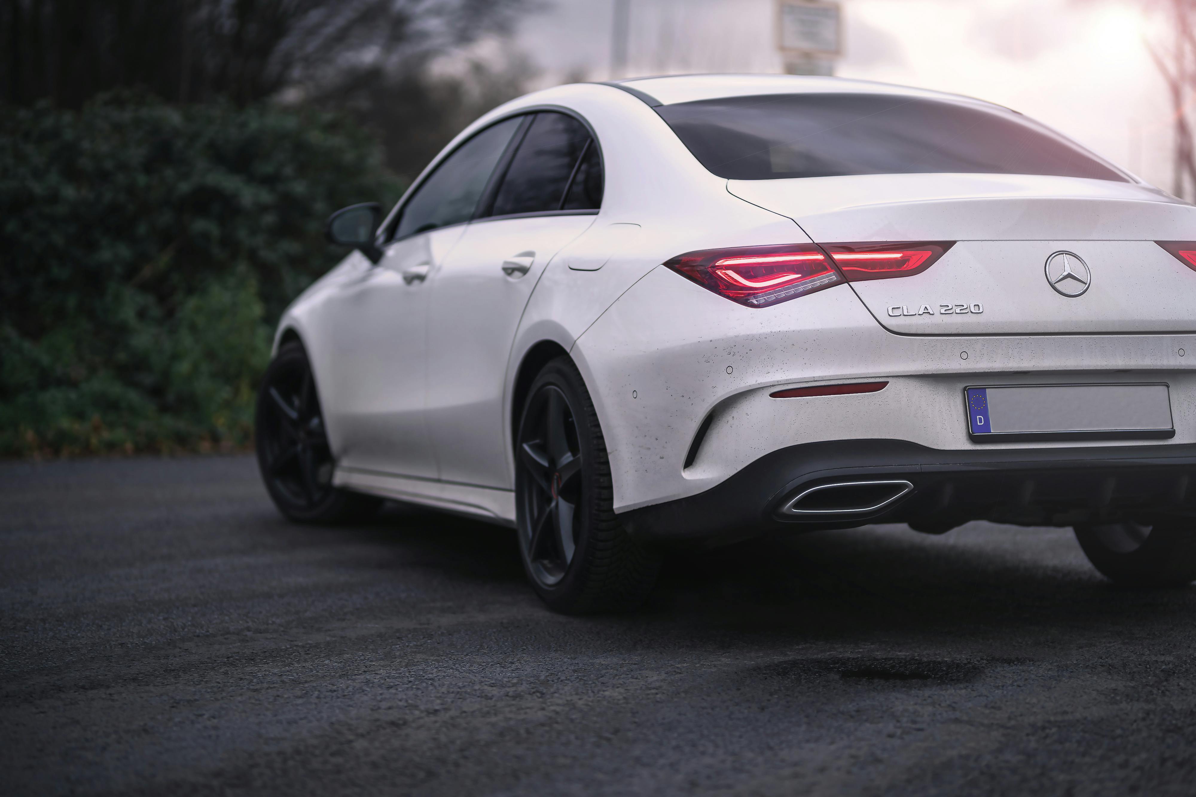 White Sedan Mercedez Benz · Free Stock Photo