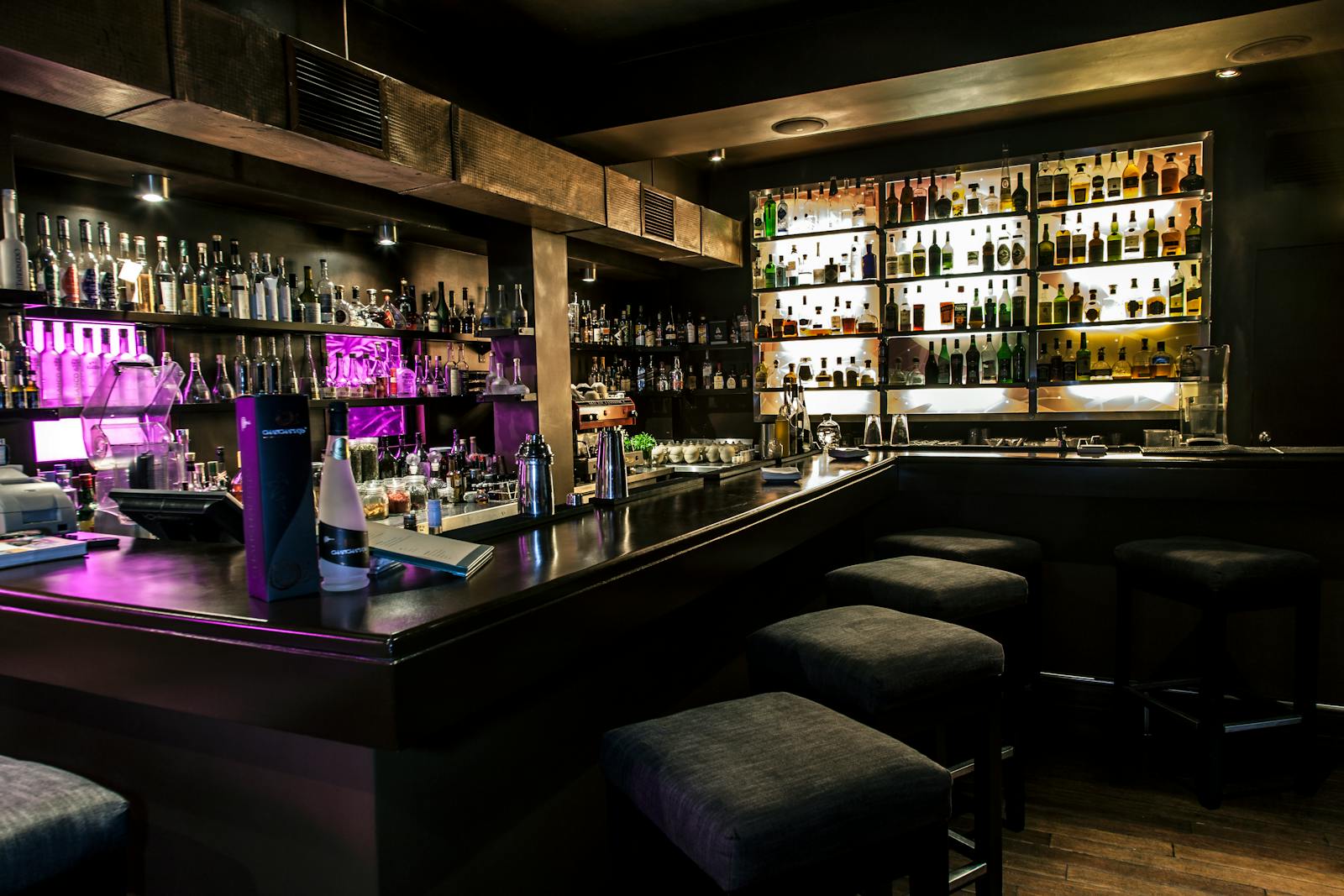 Bar Restaurante Photos, Download The BEST Free Bar Restaurante Stock ...