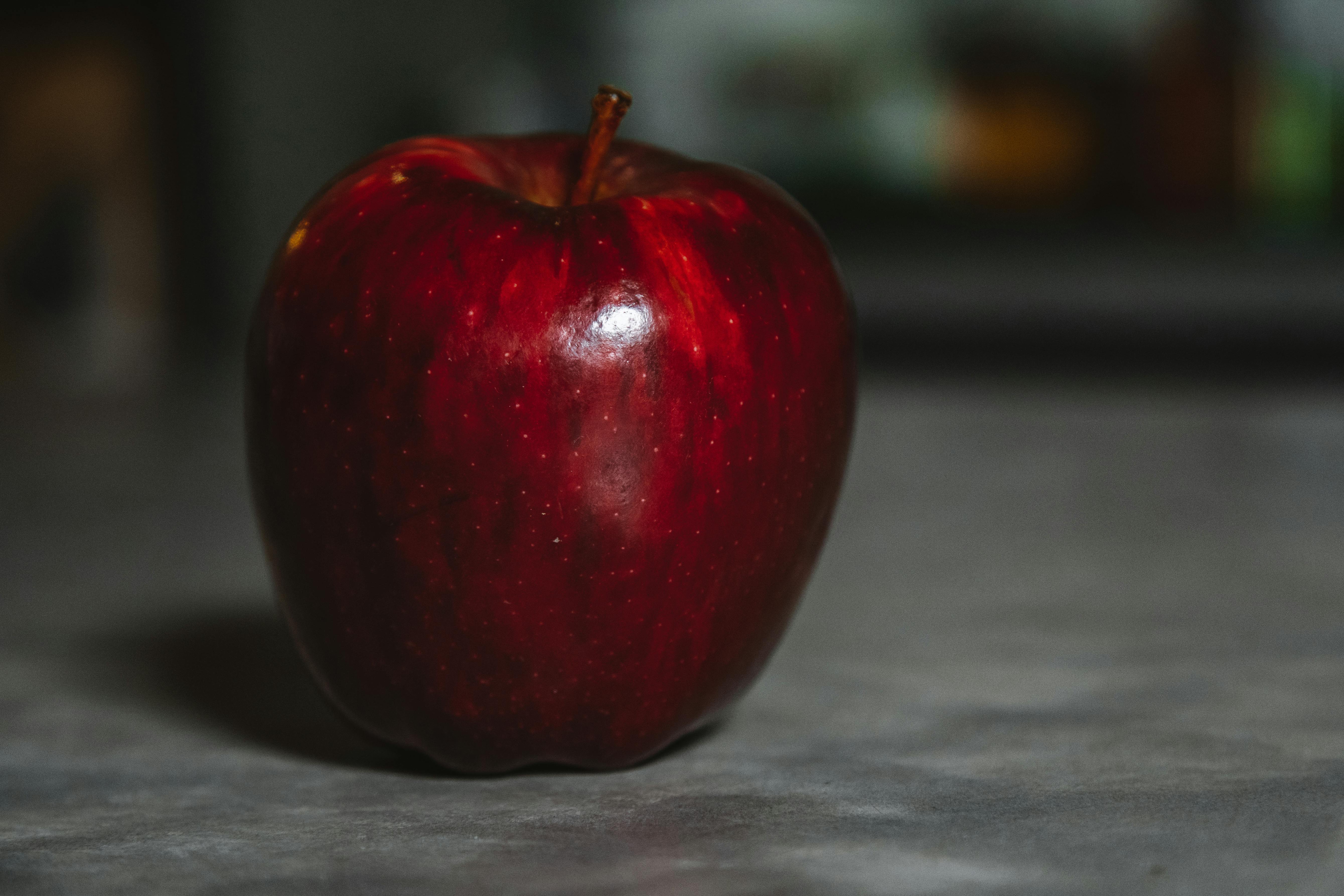 Close-up Photo of Red Apple · Free Stock Photo