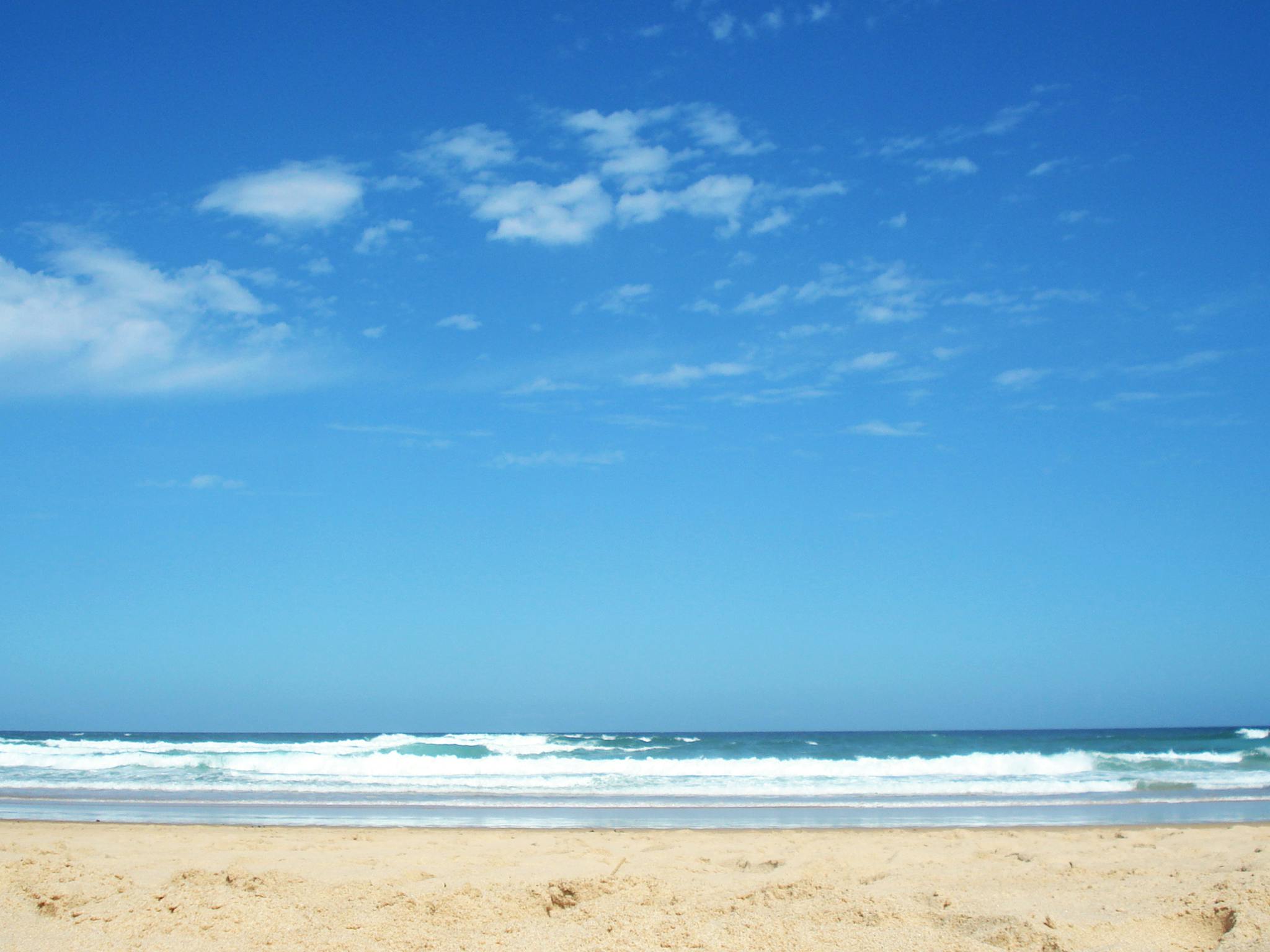 Kostenloses Foto zum Thema: himmel, strand, wellen