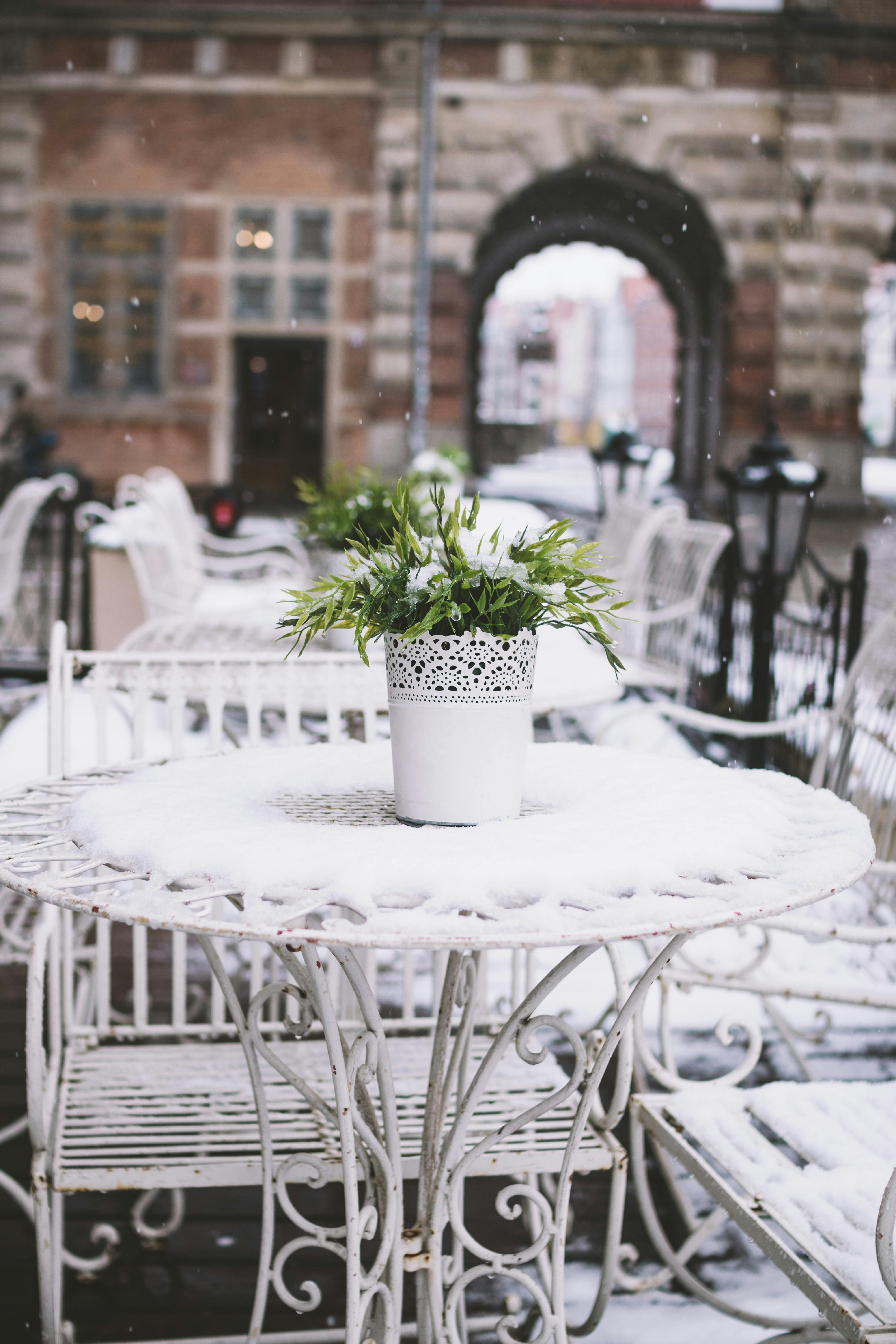 Table on Patio in Winter · Free Stock Photo