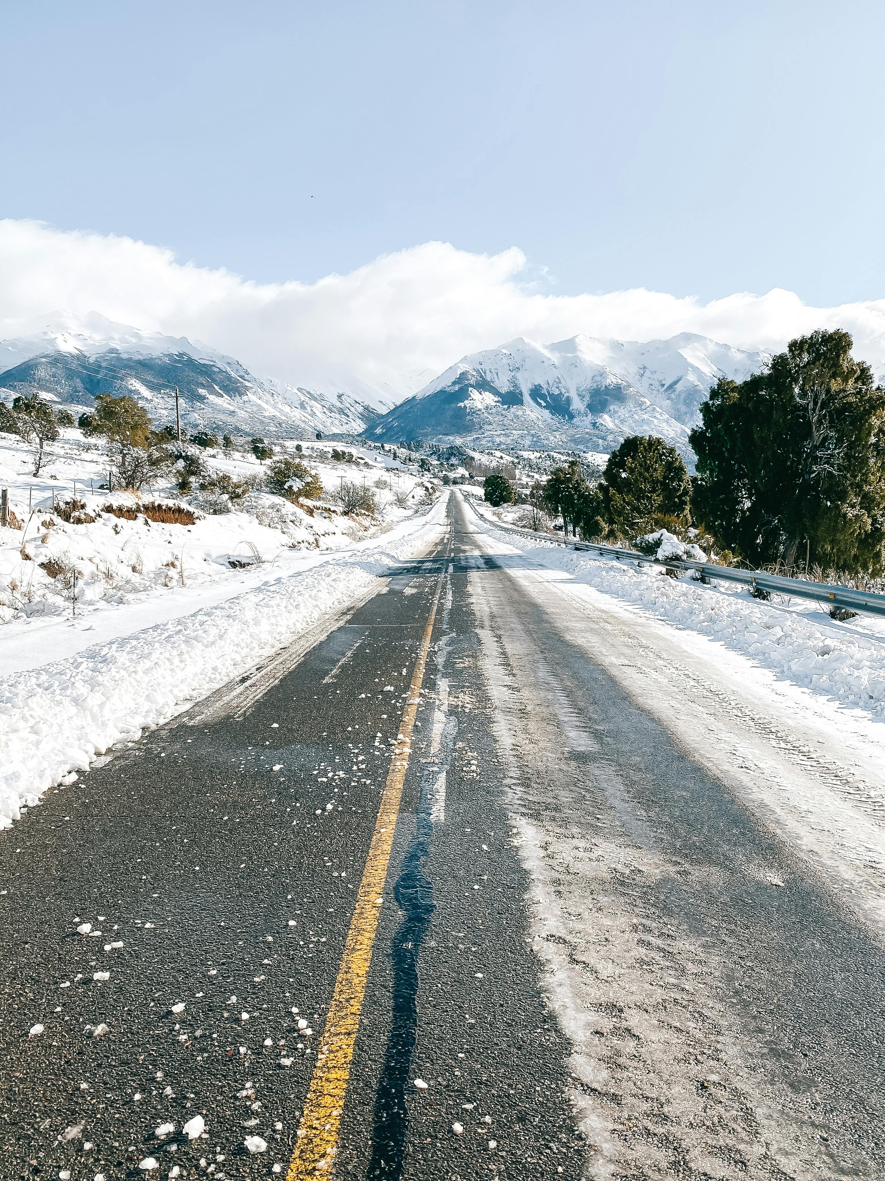 Road With Snow · Free Stock Photo