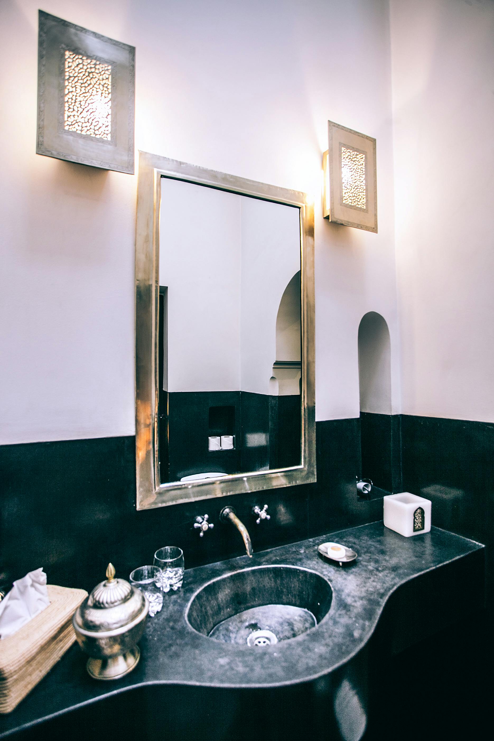 Marble Lavatory Counter · Free Stock Photo
