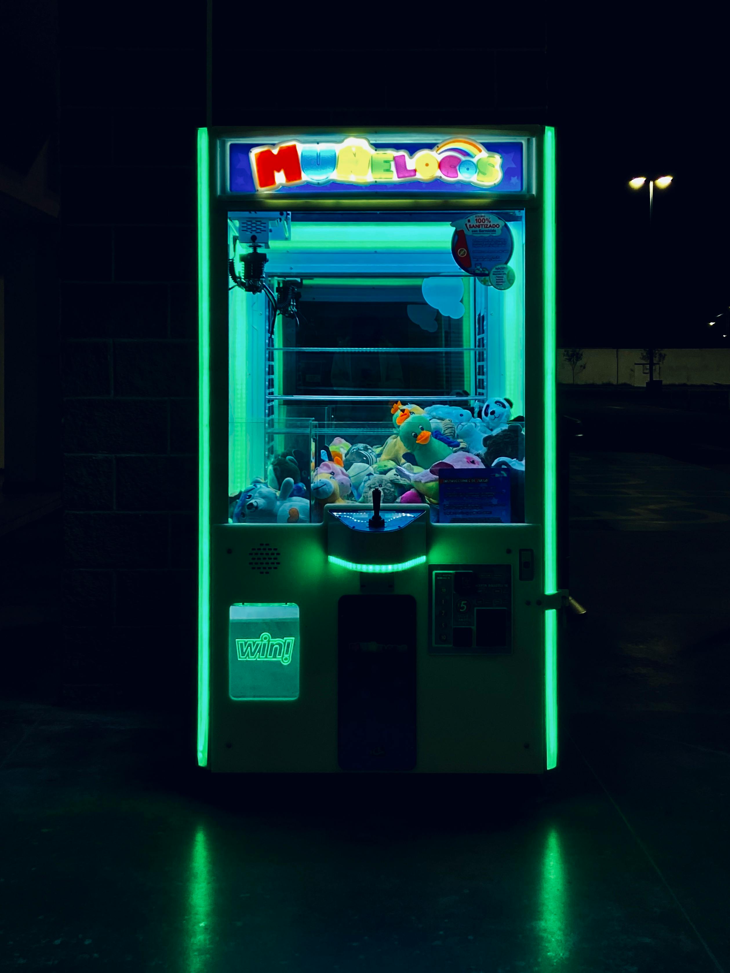Illuminated Vending Machines on the Streets of a Japanese City · Free ...