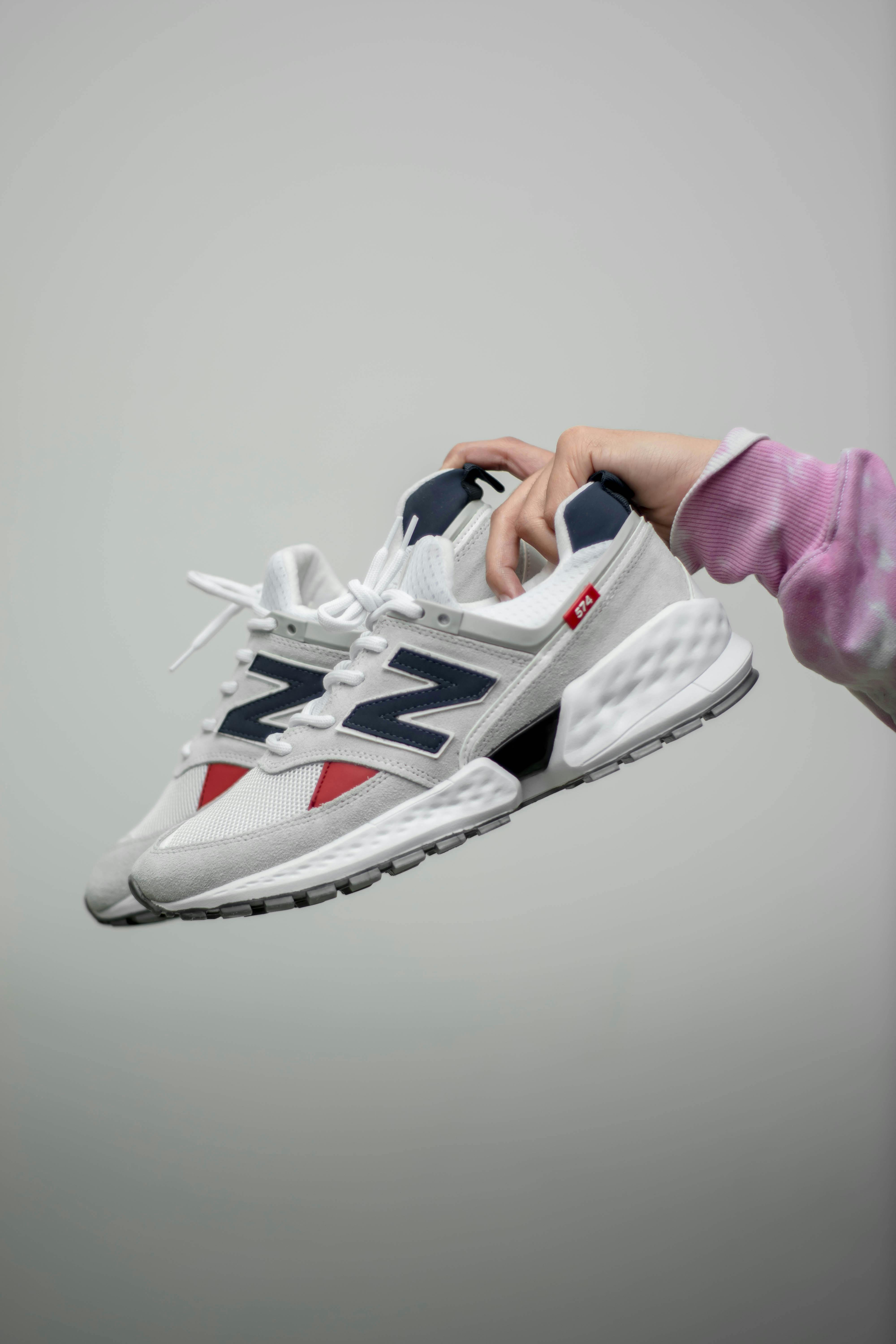 5,000+ Best Sneakers Photos · 100% Free Download · Pexels Stock Photos