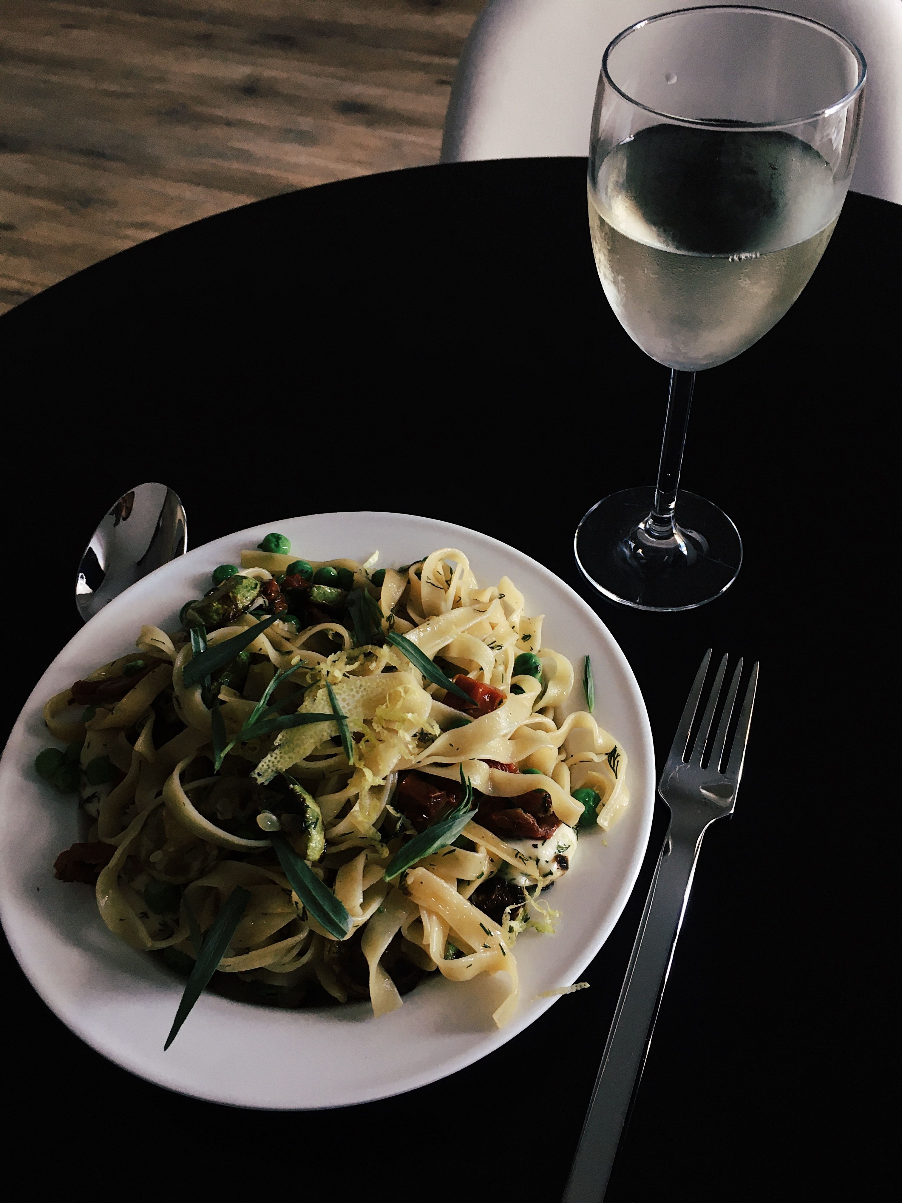 Dinner Table Pasta Vine Photos, Download The BEST Free Dinner Table ...