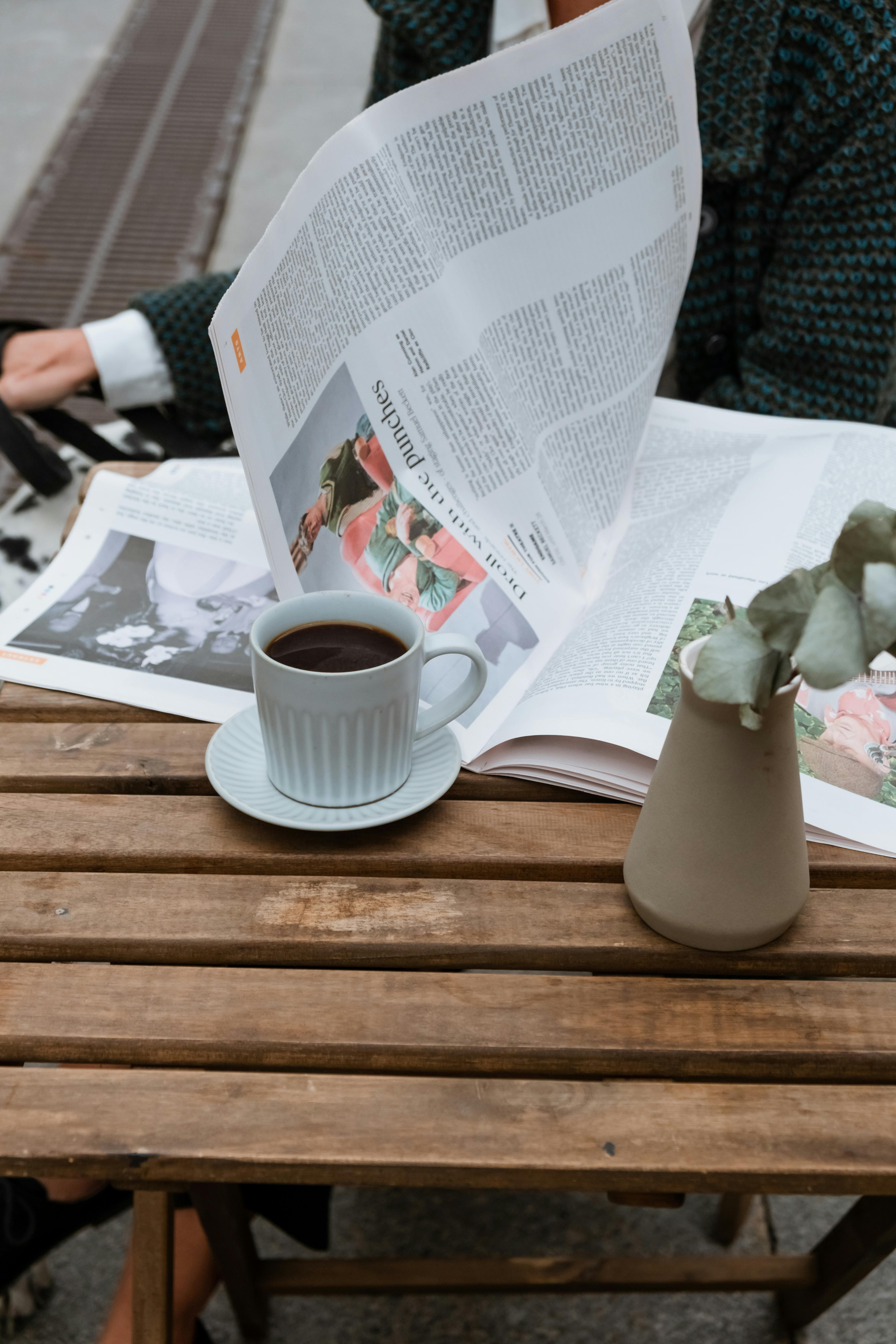 Coffee & magazine · Free Stock Photo