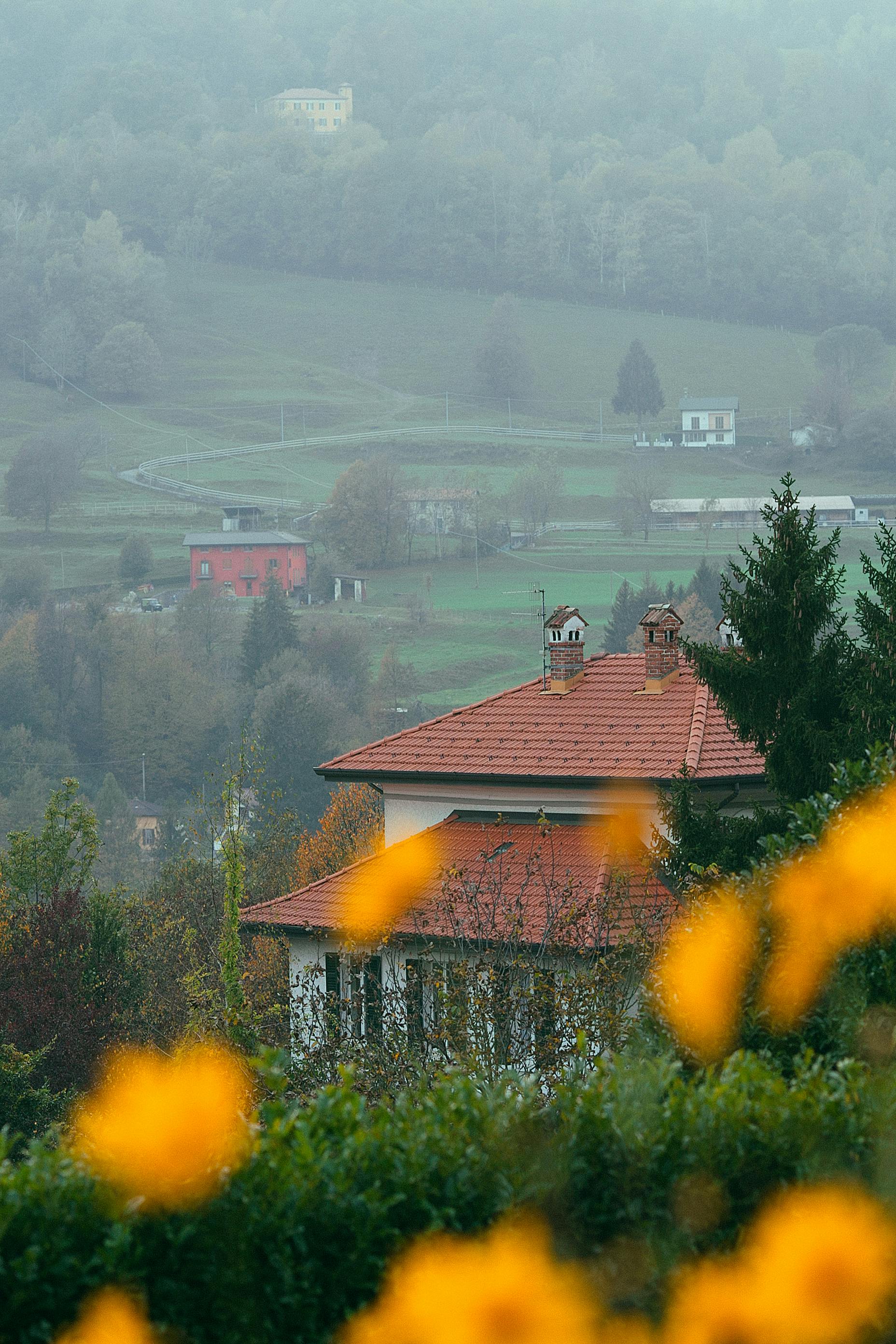 Small House Landscape Photos, Download The BEST Free Small House ...