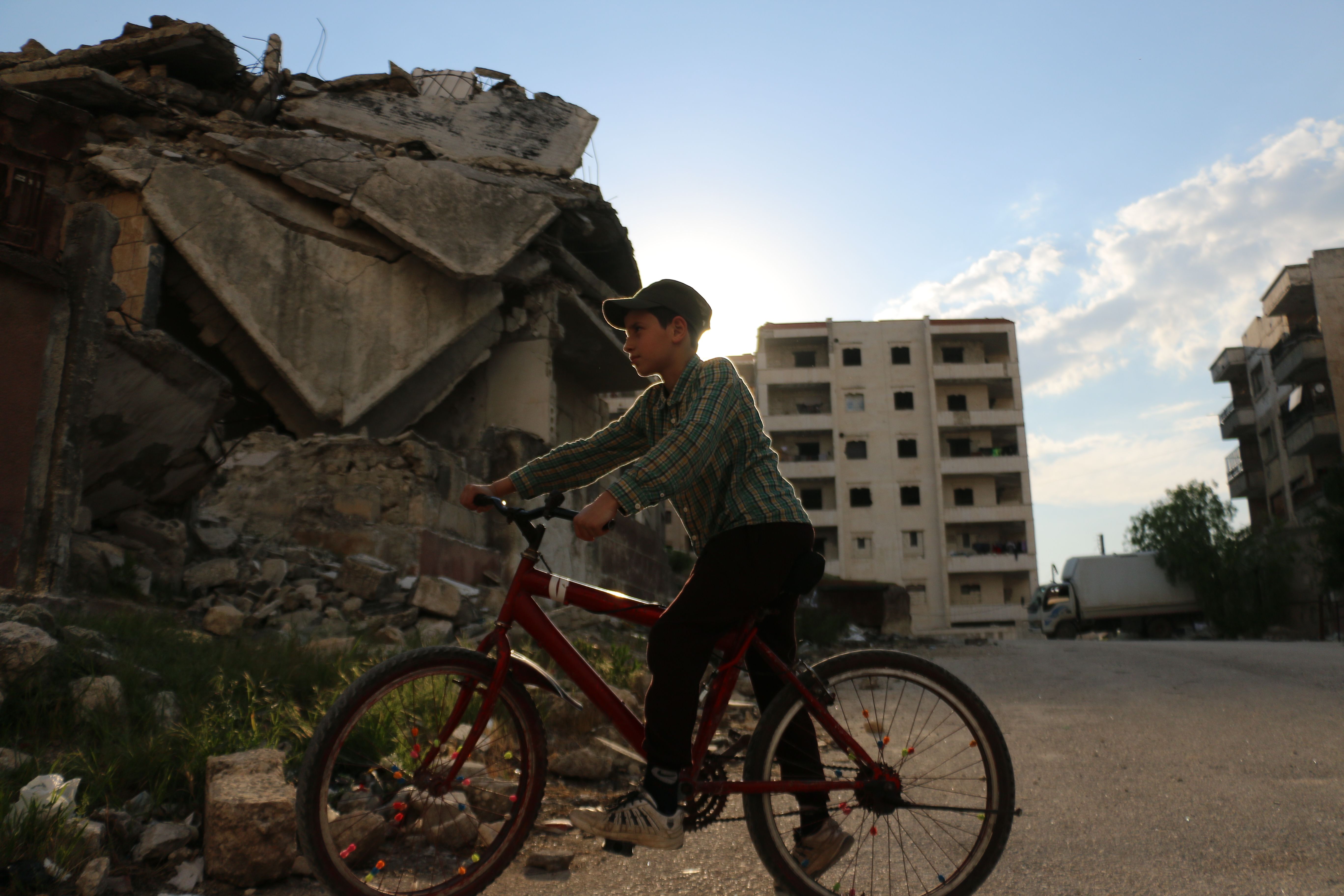 A Syria Neighborhood Destroyed Photos, Download The BEST Free A Syria ...