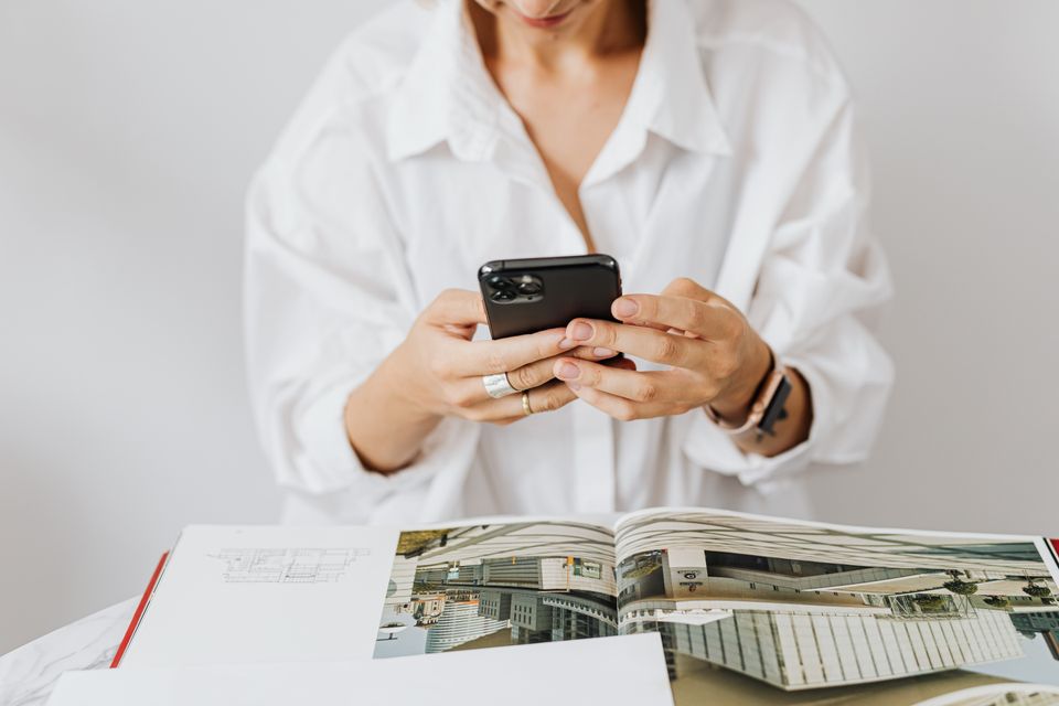 Cell Phone Novels: A New Era of Digital Storytelling