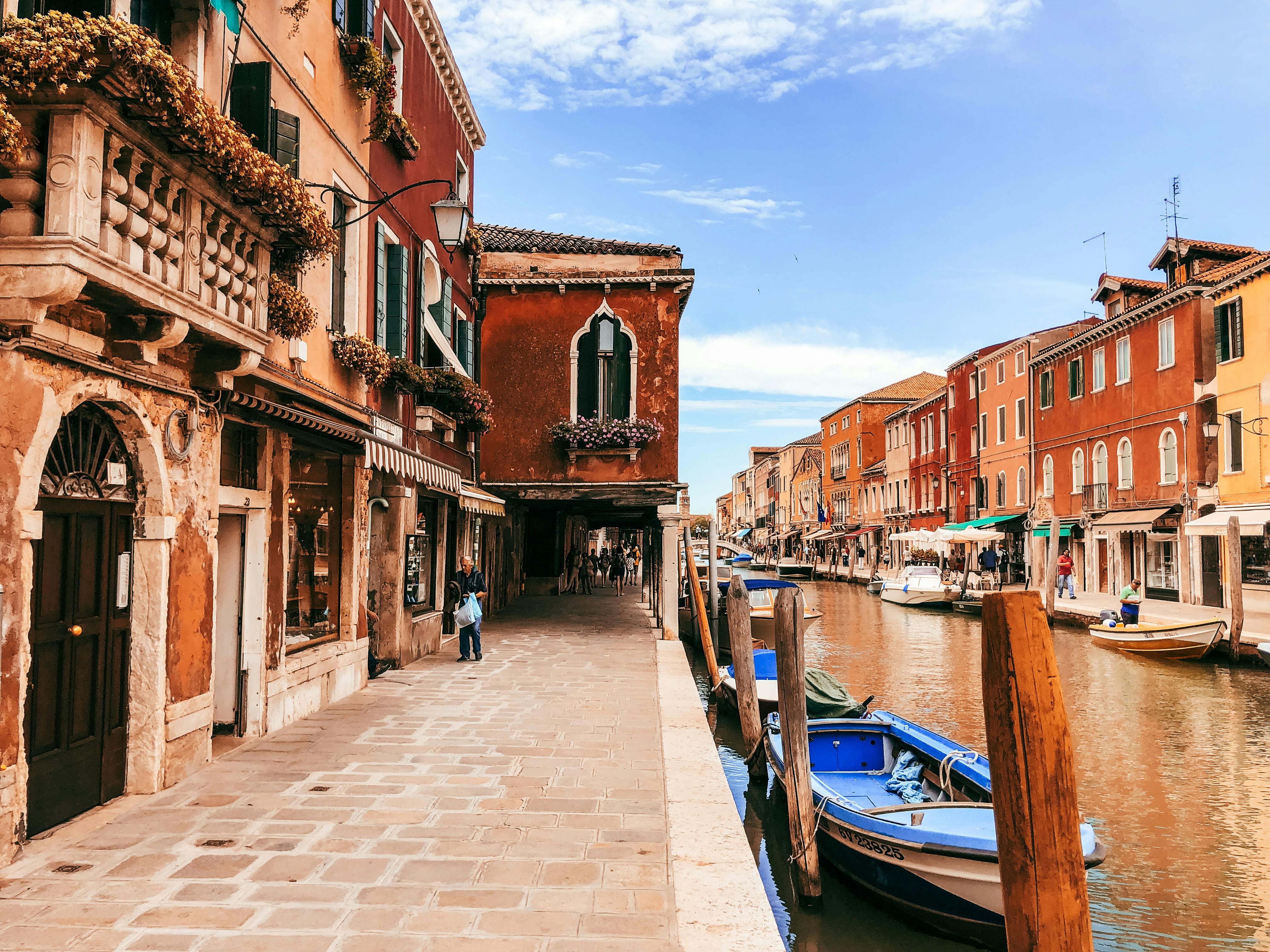 View of a Walkway in Venice · Free Stock Photo
