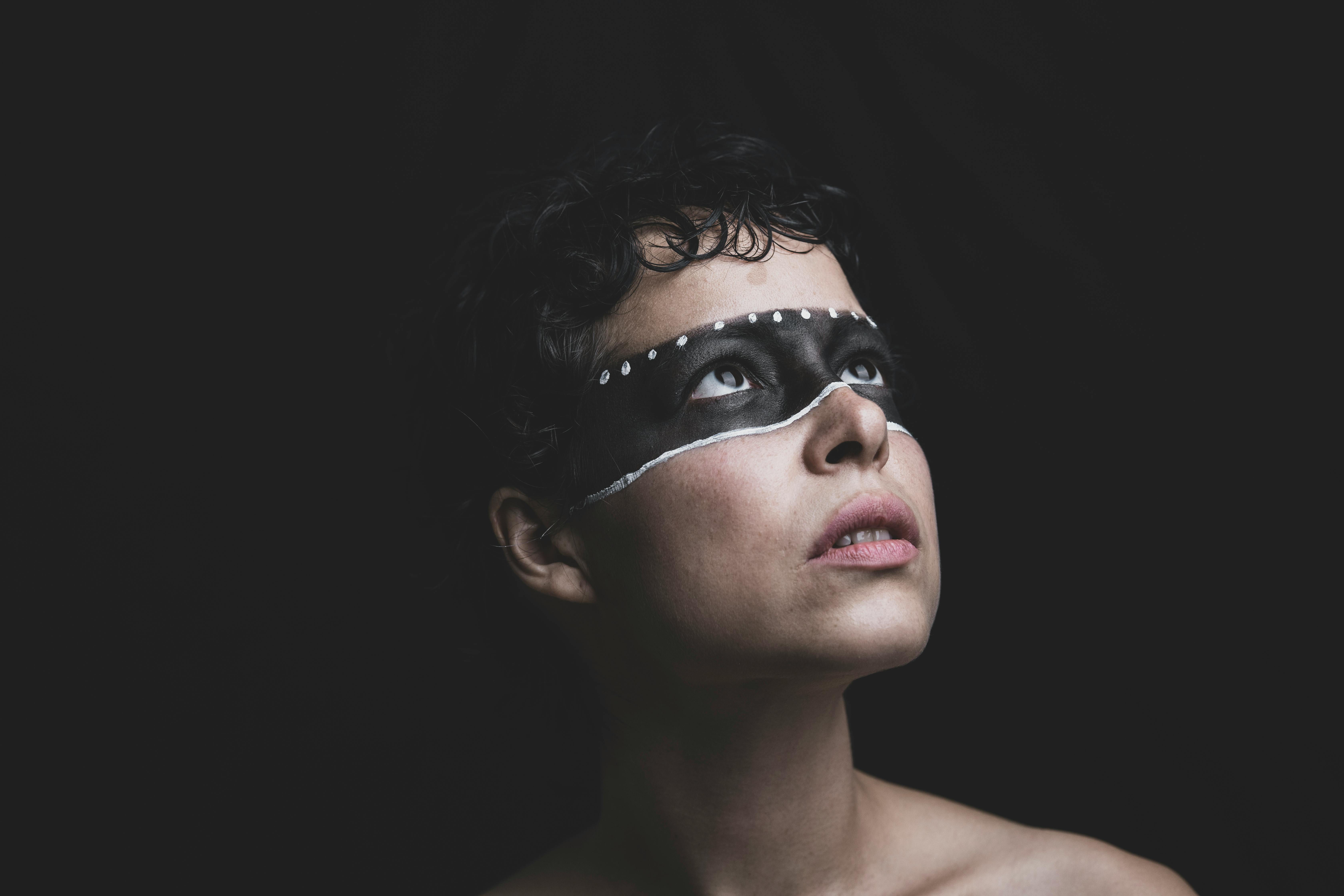 Woman Doing Facial Mask · Free Stock Photo