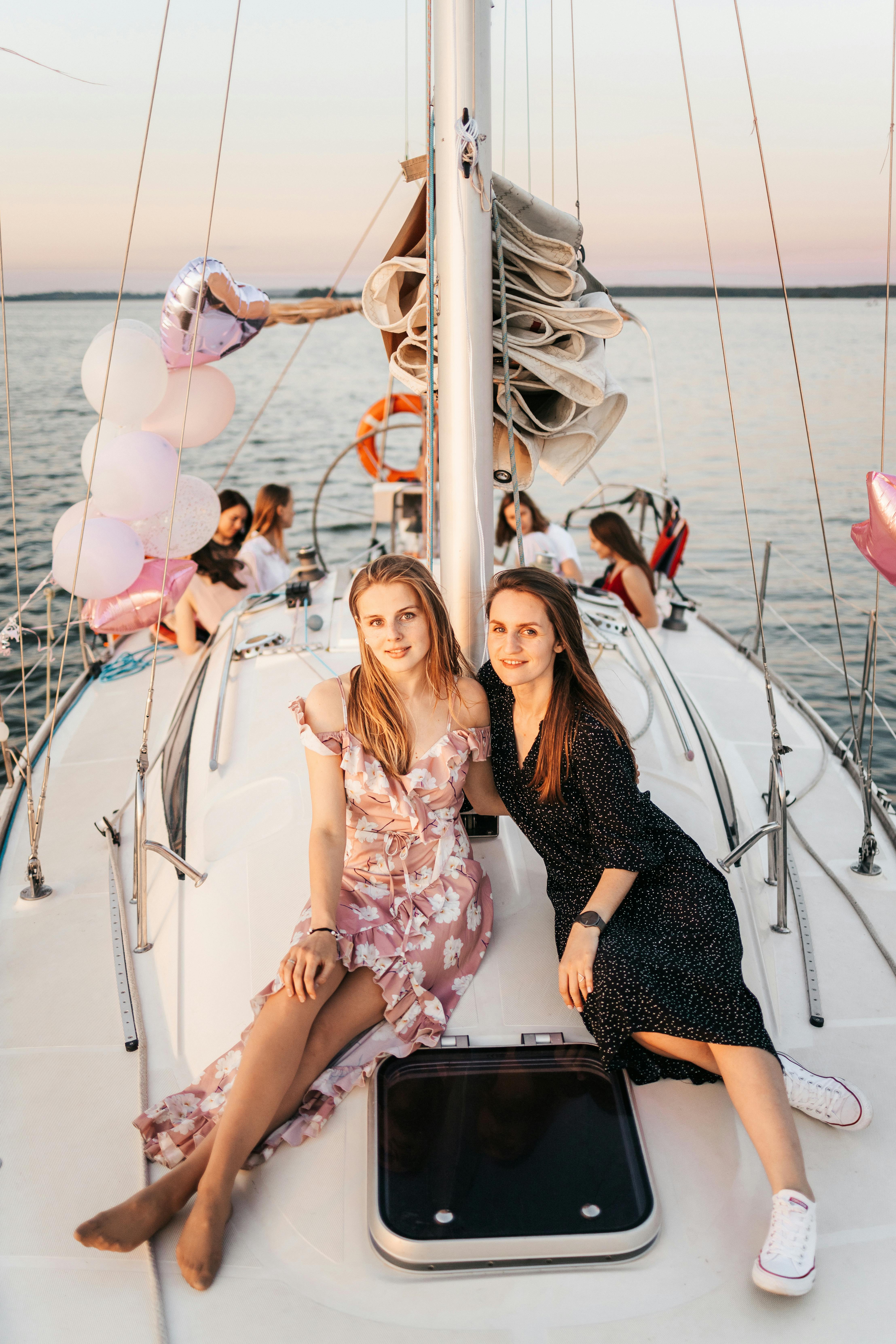 Party On Boat Photos, Download The BEST Free Party On Boat Stock Photos ...