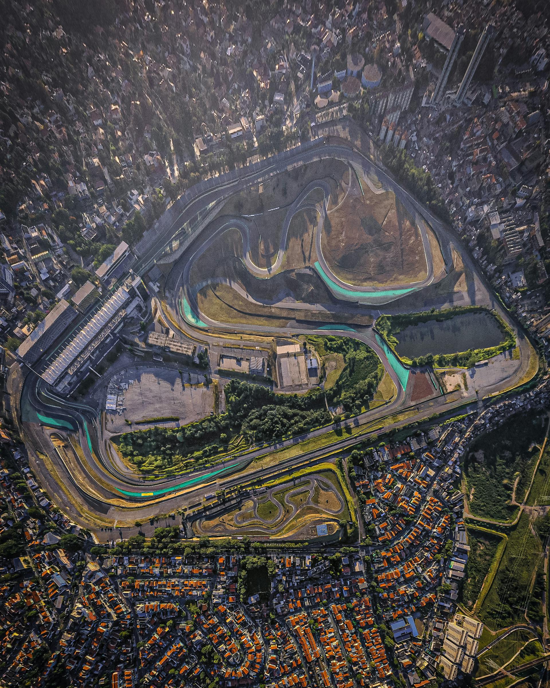 City Race Track Photos, Download Free City Race Track Stock Photos & HD ...