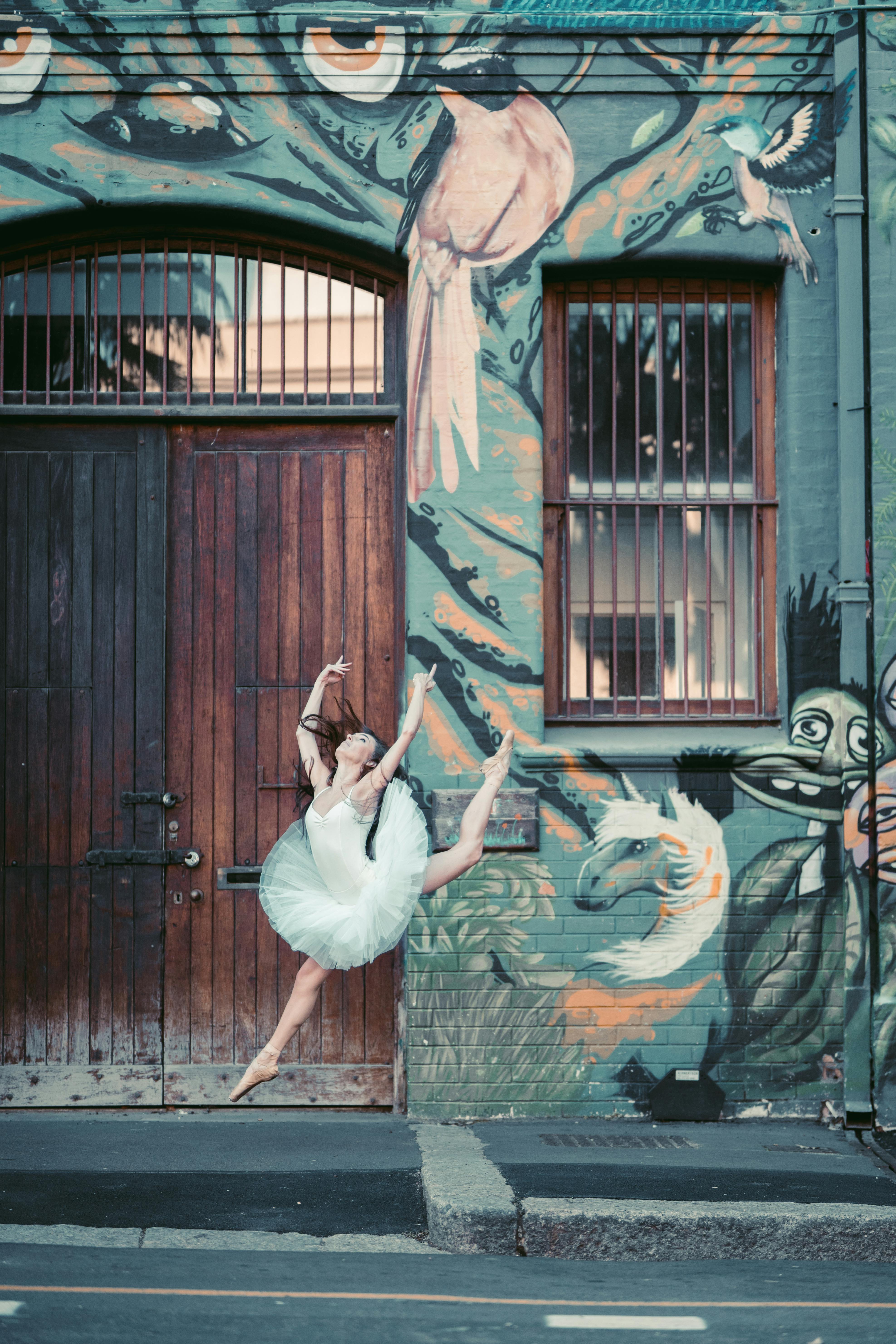 Tutu Tong Painting Photos, Download The BEST Free Tutu Tong Painting ...