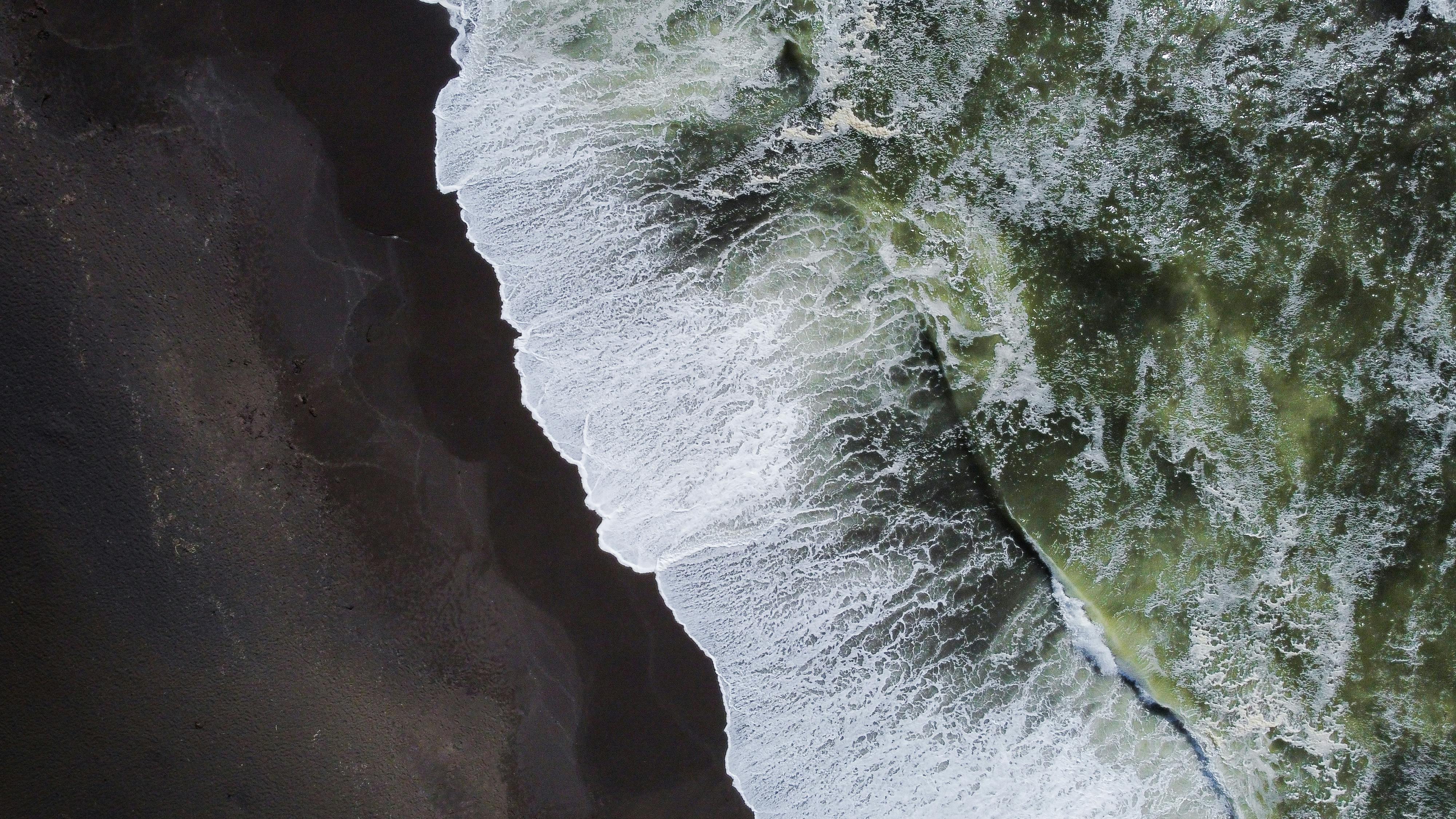 Top View of the Ocean Shore · Free Stock Photo