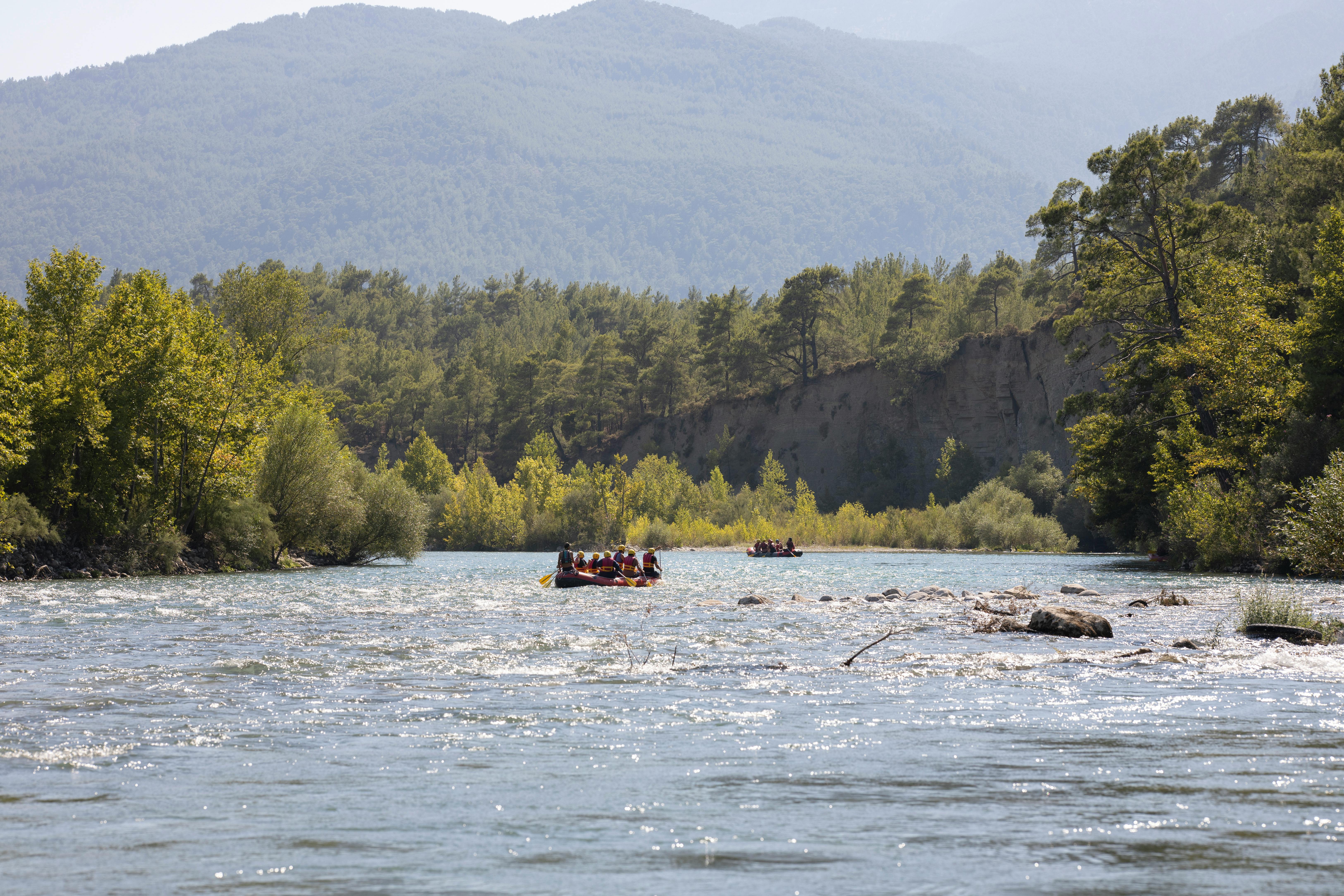 People Rafting on the River · Free Stock Photo