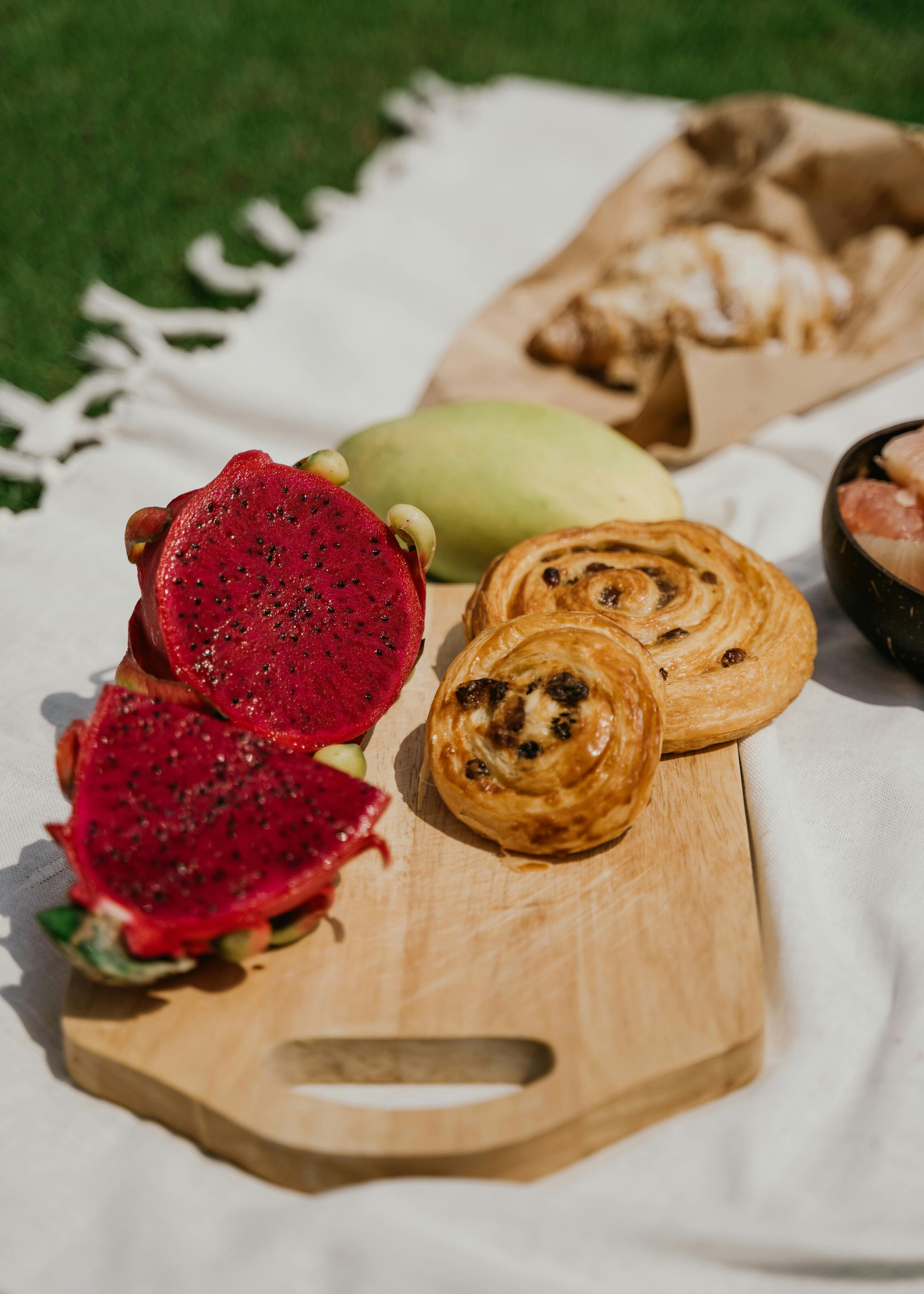 Dragon Fruit Photos, Download The BEST Free Dragon Fruit Stock Photos ...