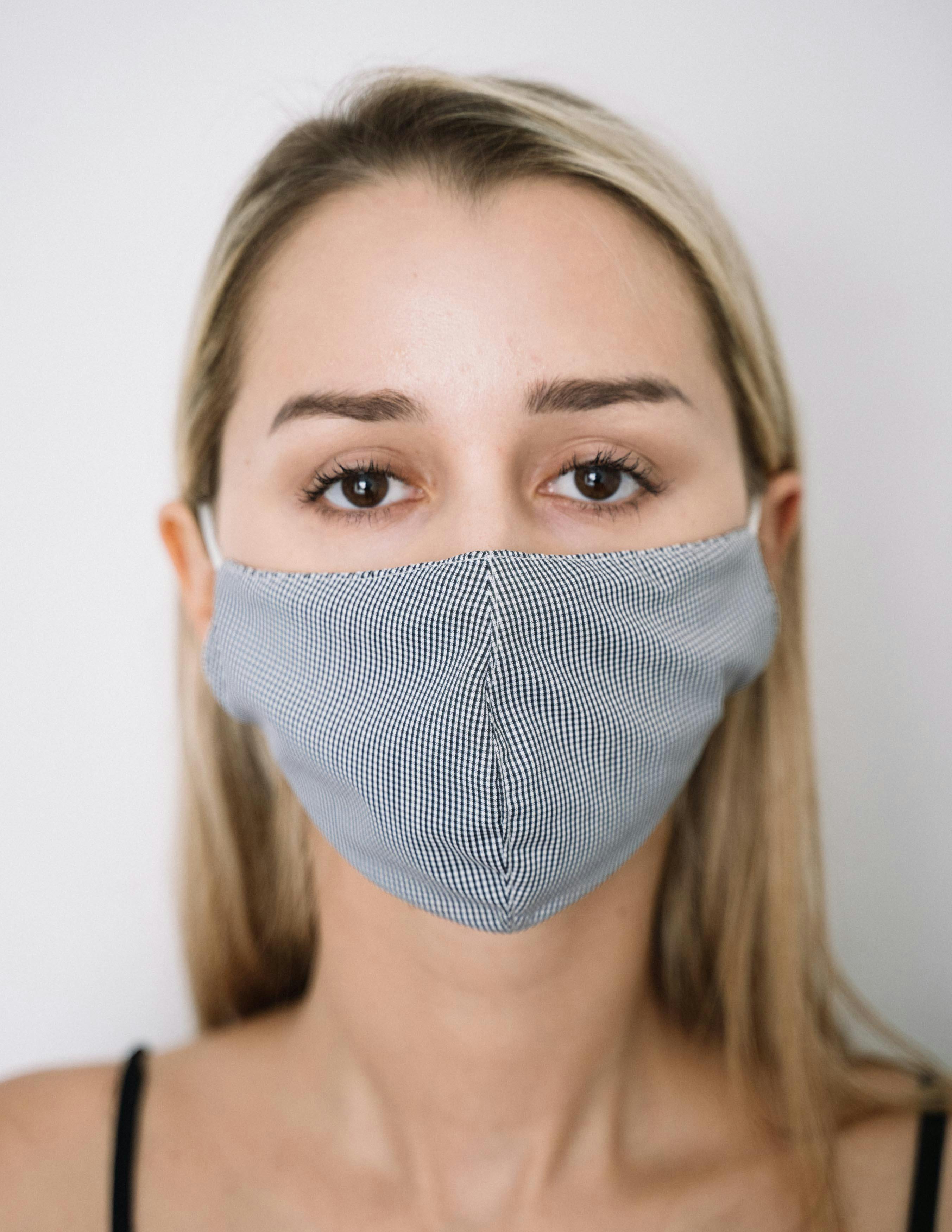 Black Facemask Photos, Download The BEST Free Black Facemask Stock ...