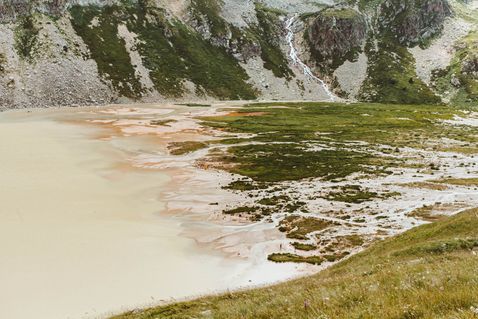What Temperature Does Snow Melt? [Comprehensive Answer] - CGAA.org