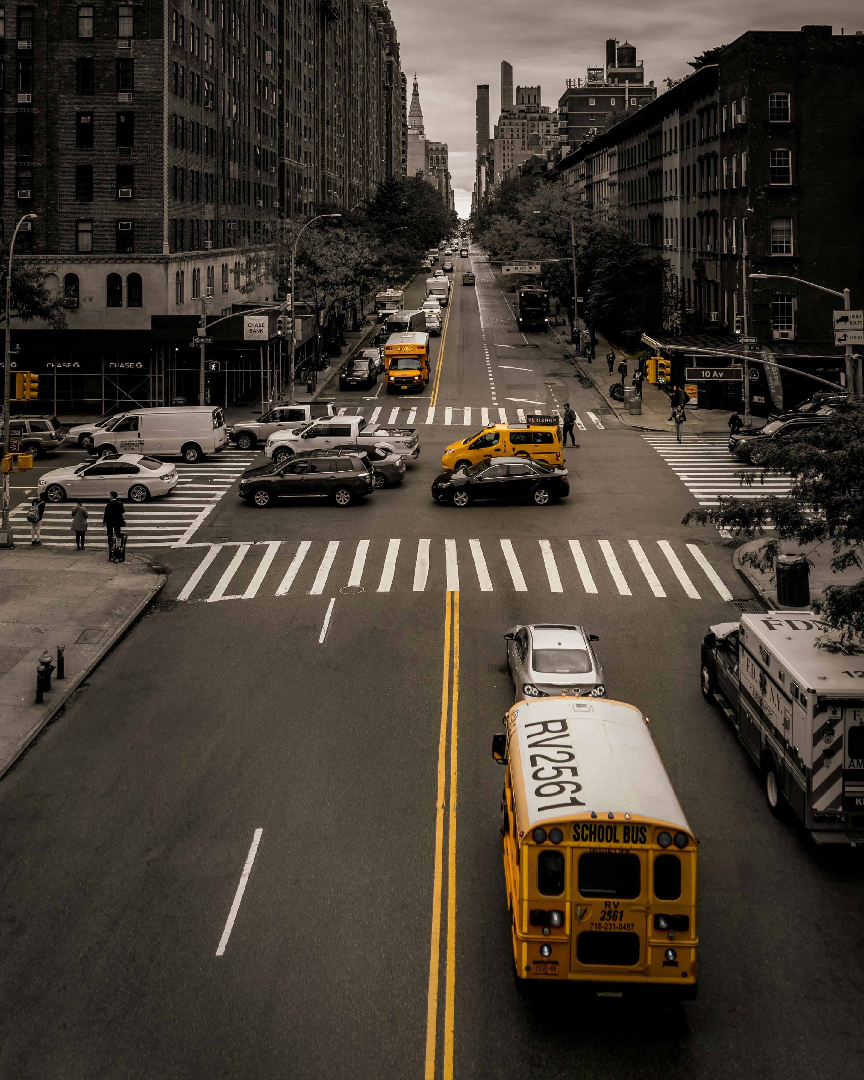 Cars on Road in a City · Free Stock Photo