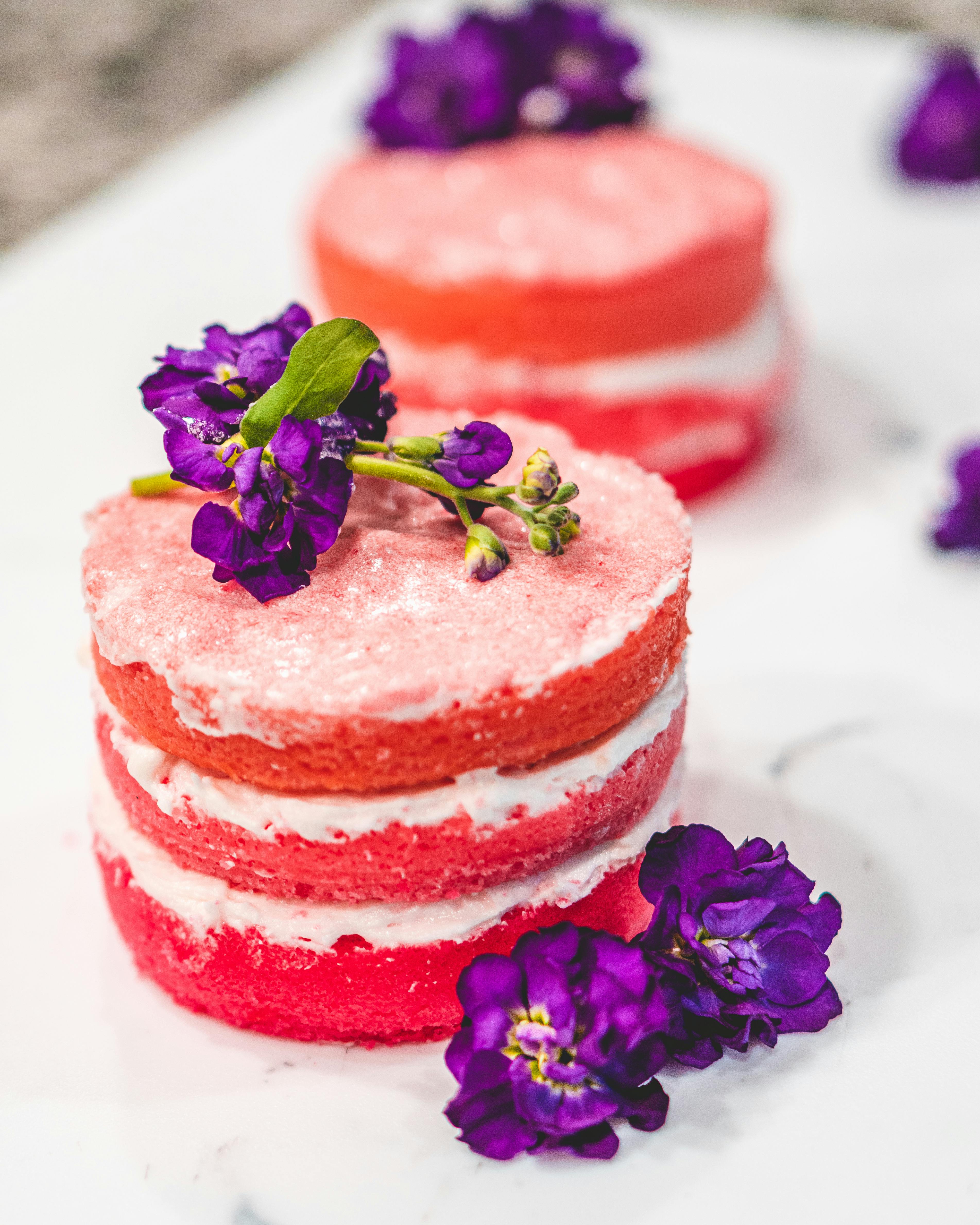 Cakes with Purple Flower Toppings · Free Stock Photo