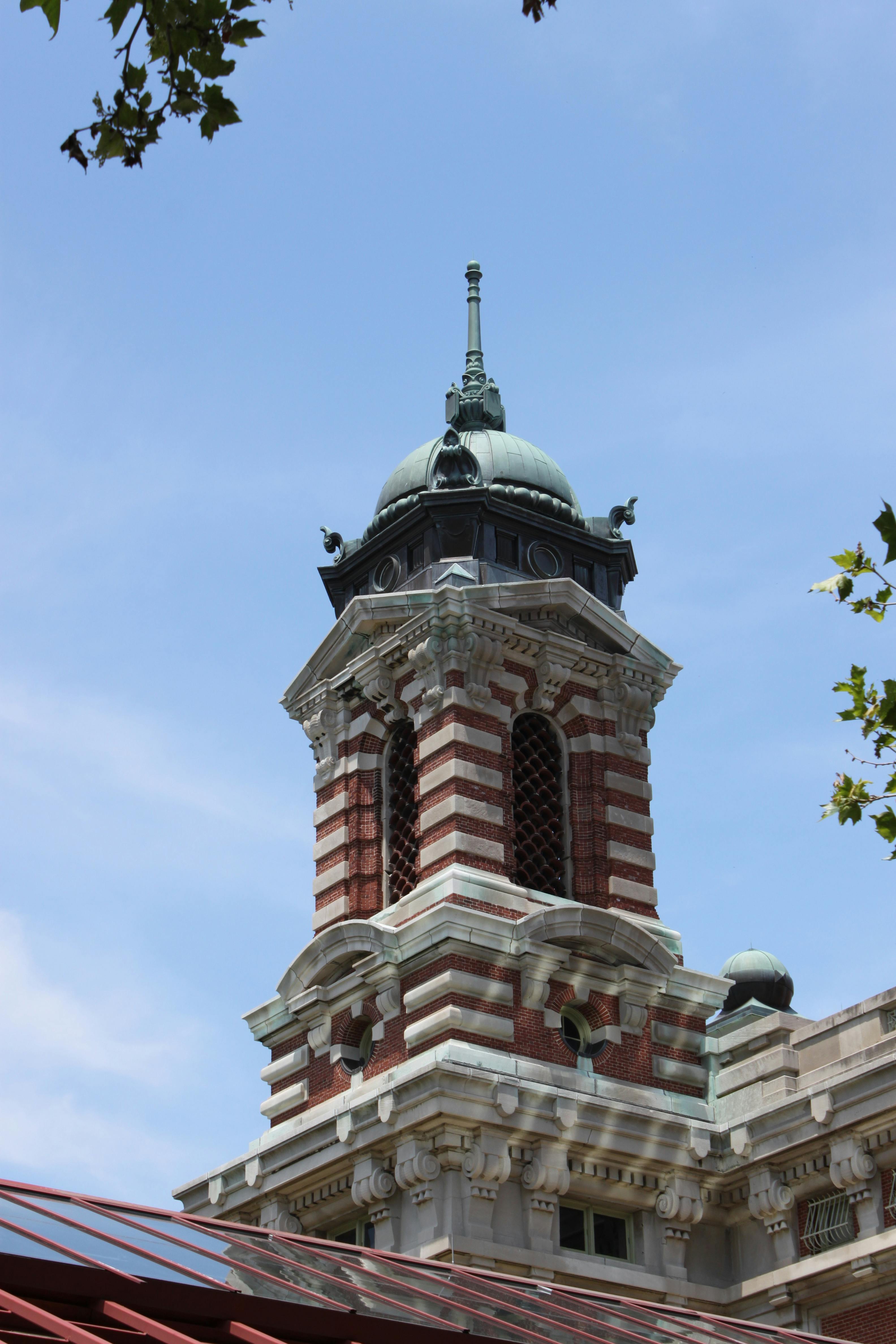 White Hospital Building · Free Stock Photo