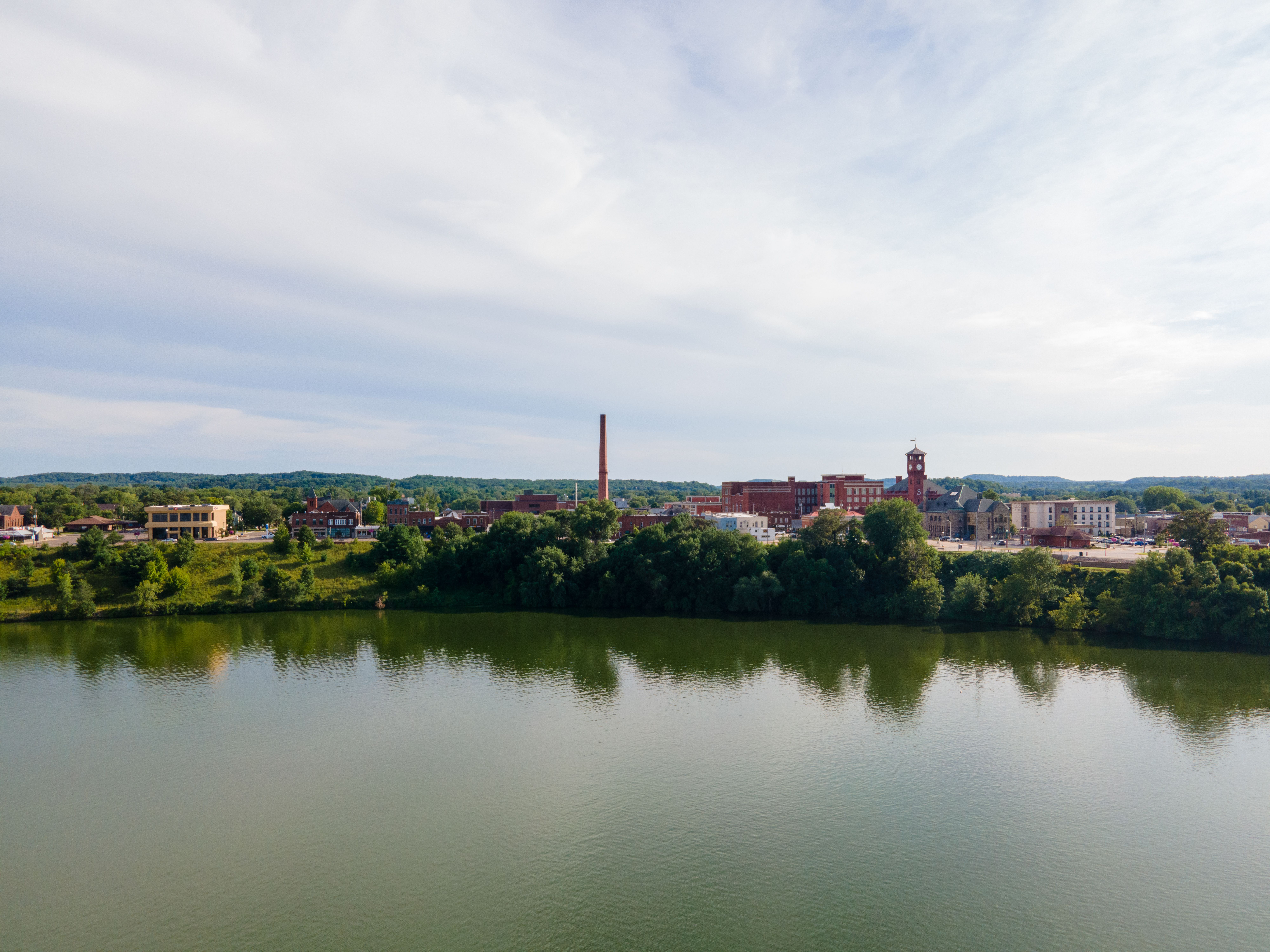 View of a Waterfront · Free Stock Photo