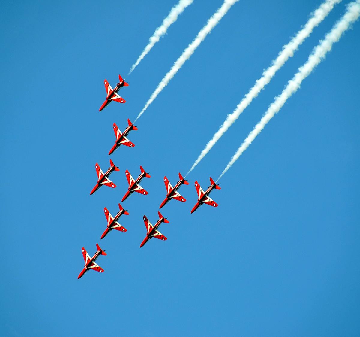 Red Arrows Photos, Download The BEST Free Red Arrows Stock Photos & HD ...