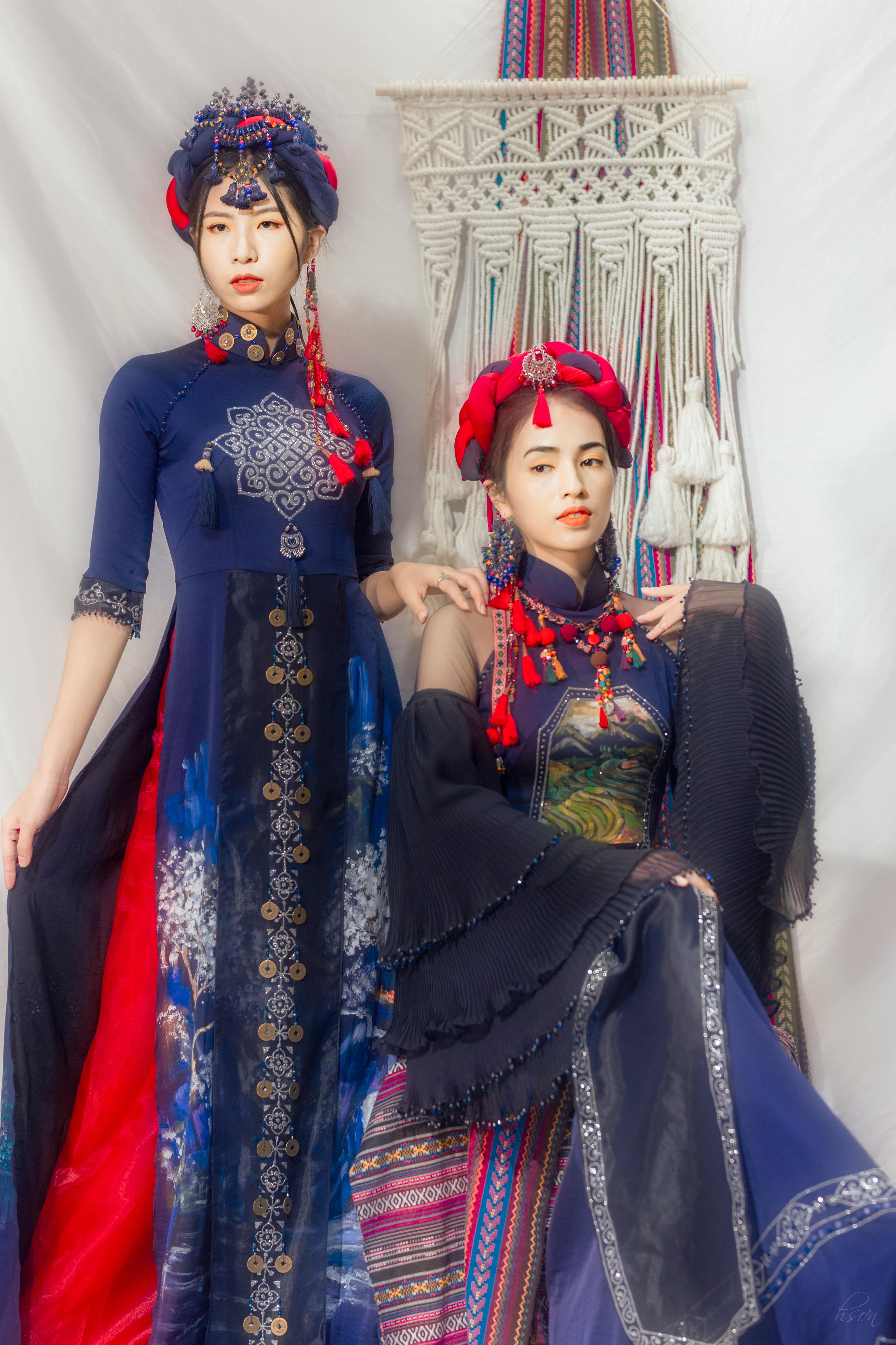 Two Beautiful Women in Blue Traditional Clothing · Free Stock Photo