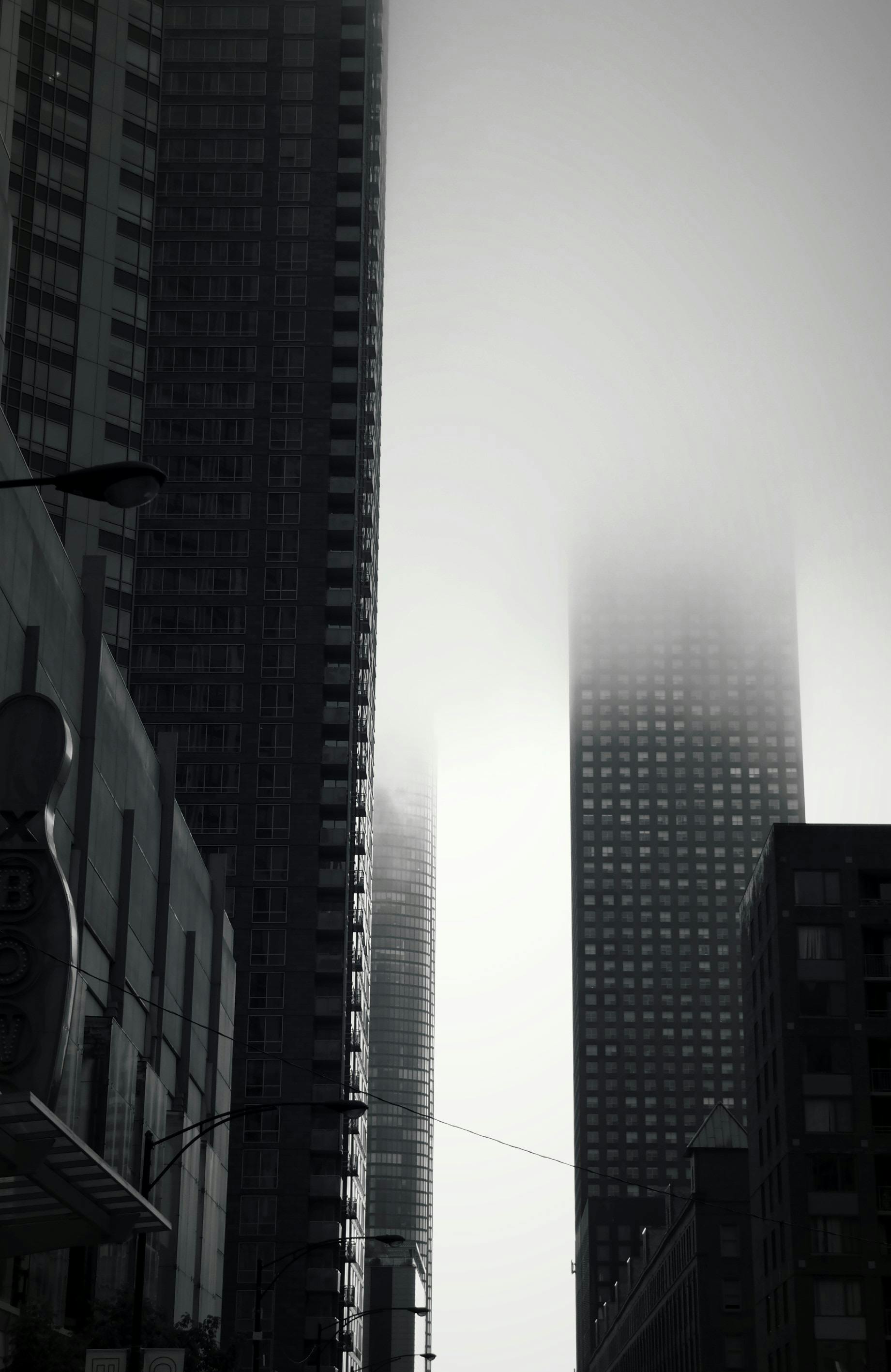 Residential Building in Black and White · Free Stock Photo