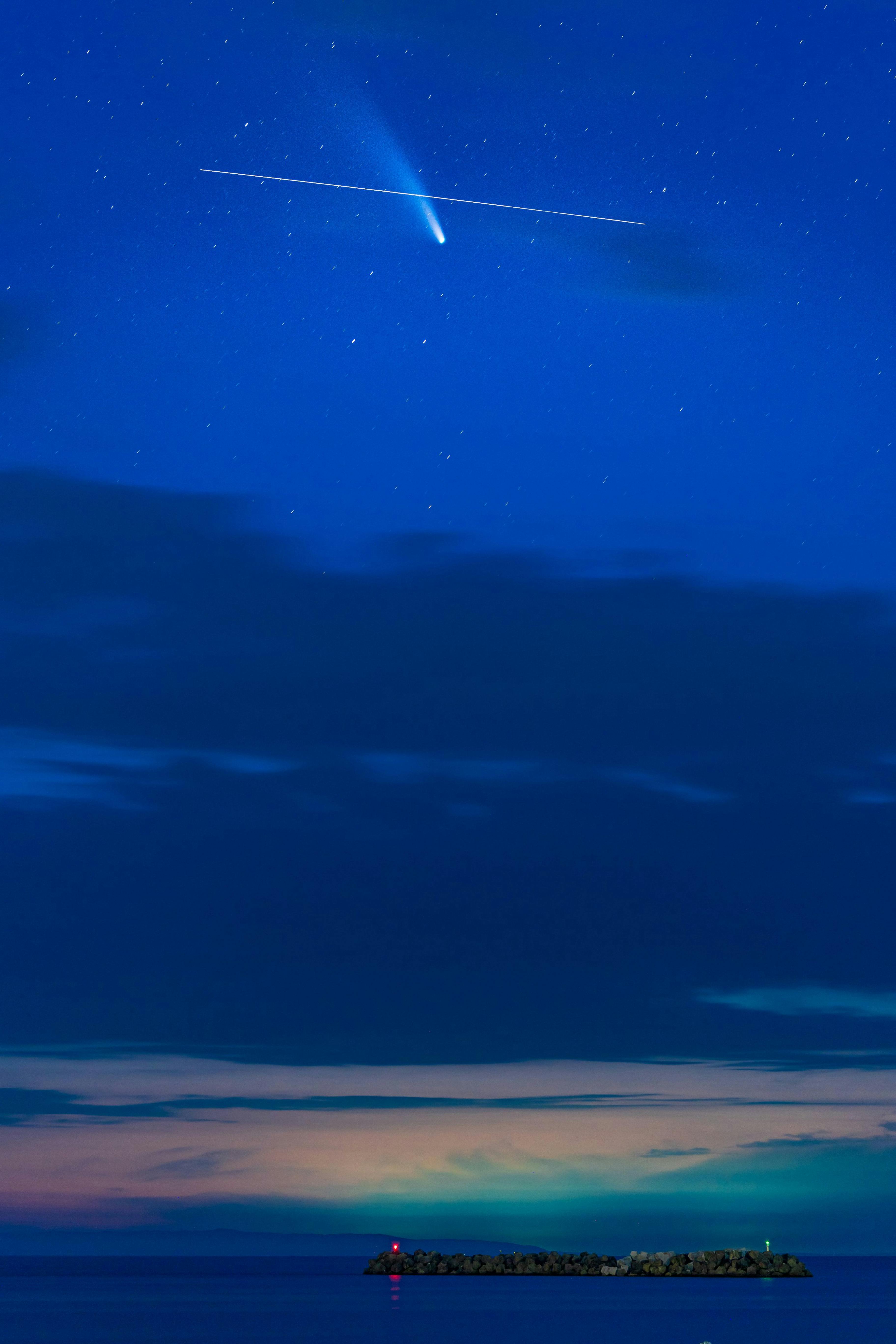 Stars in multi colored night sky · Free Stock Photo