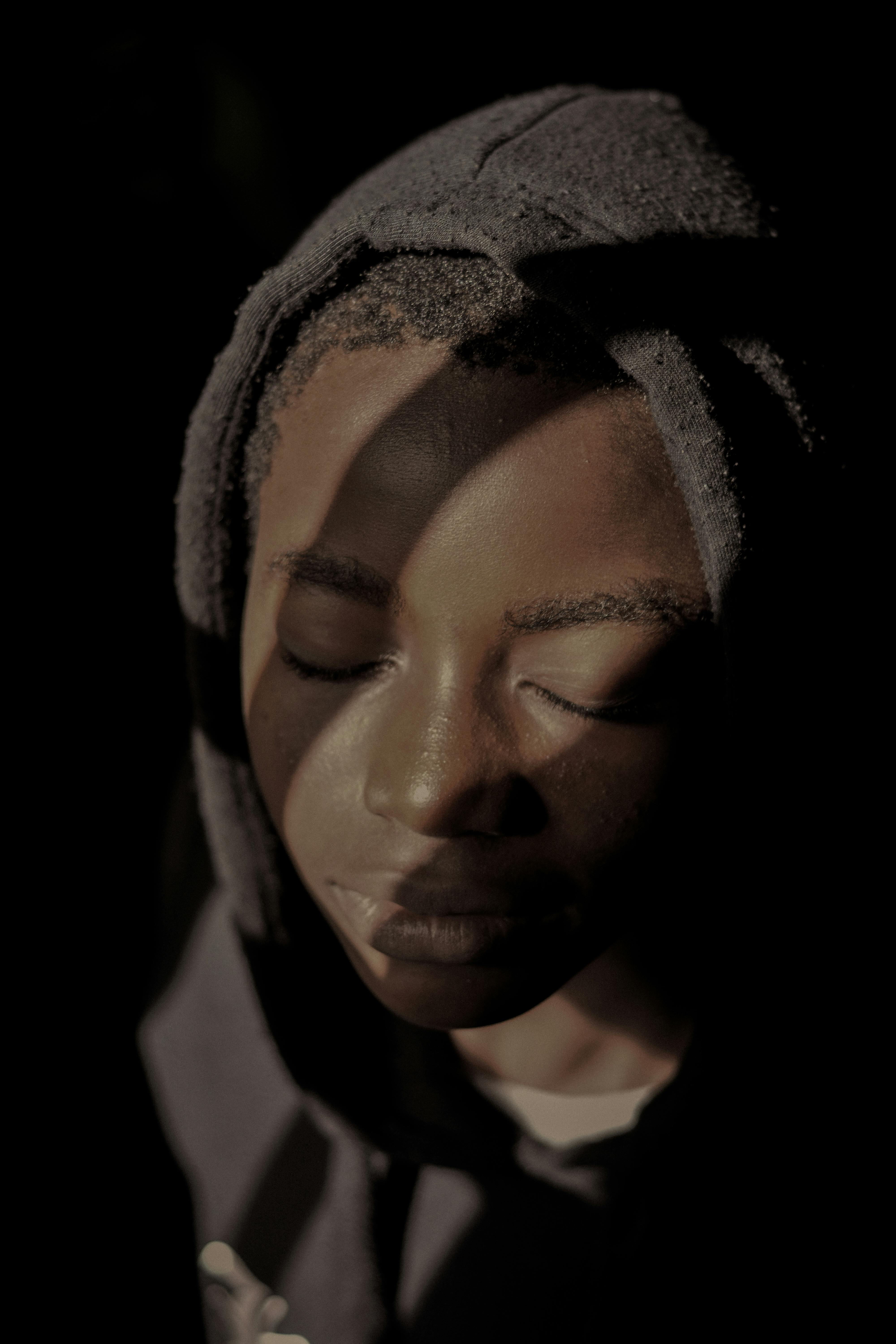 Boy Face With Black Background Photos, Download The BEST Free Boy Face ...