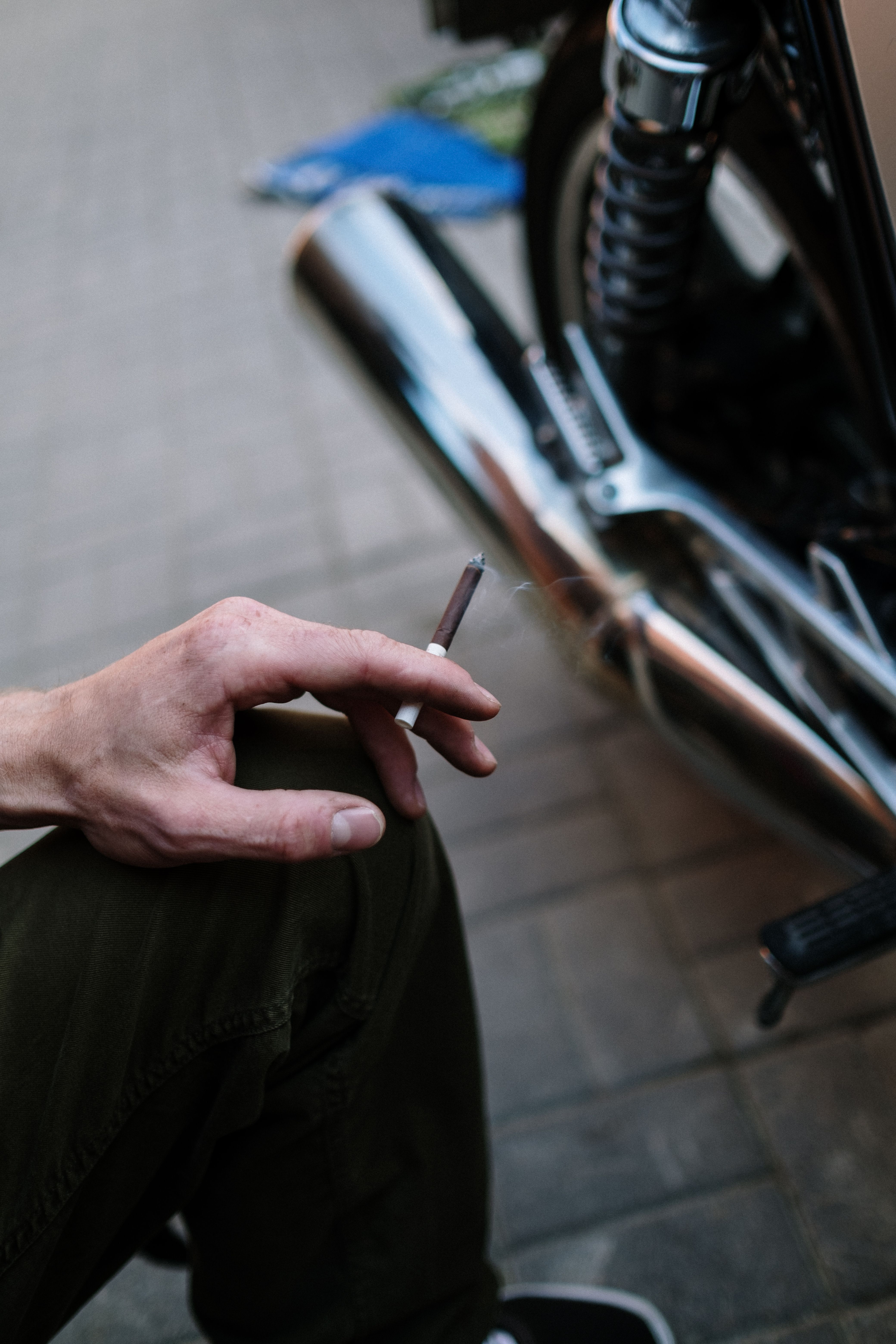 Cigarette Photos, Download The BEST Free Cigarette Stock Photos & HD Images
