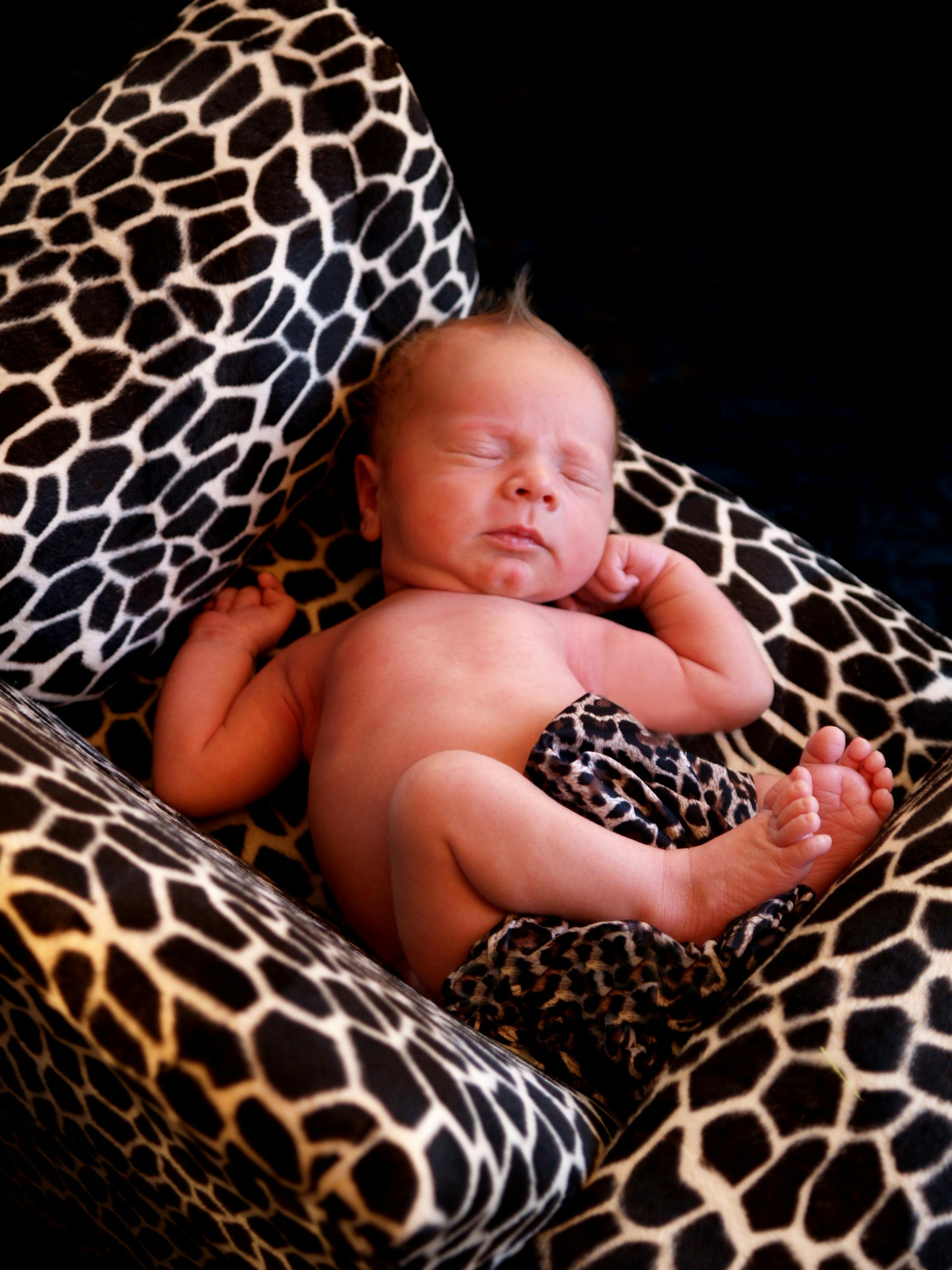 Faces 28 Photos & Videos Collected by Christopher Moon