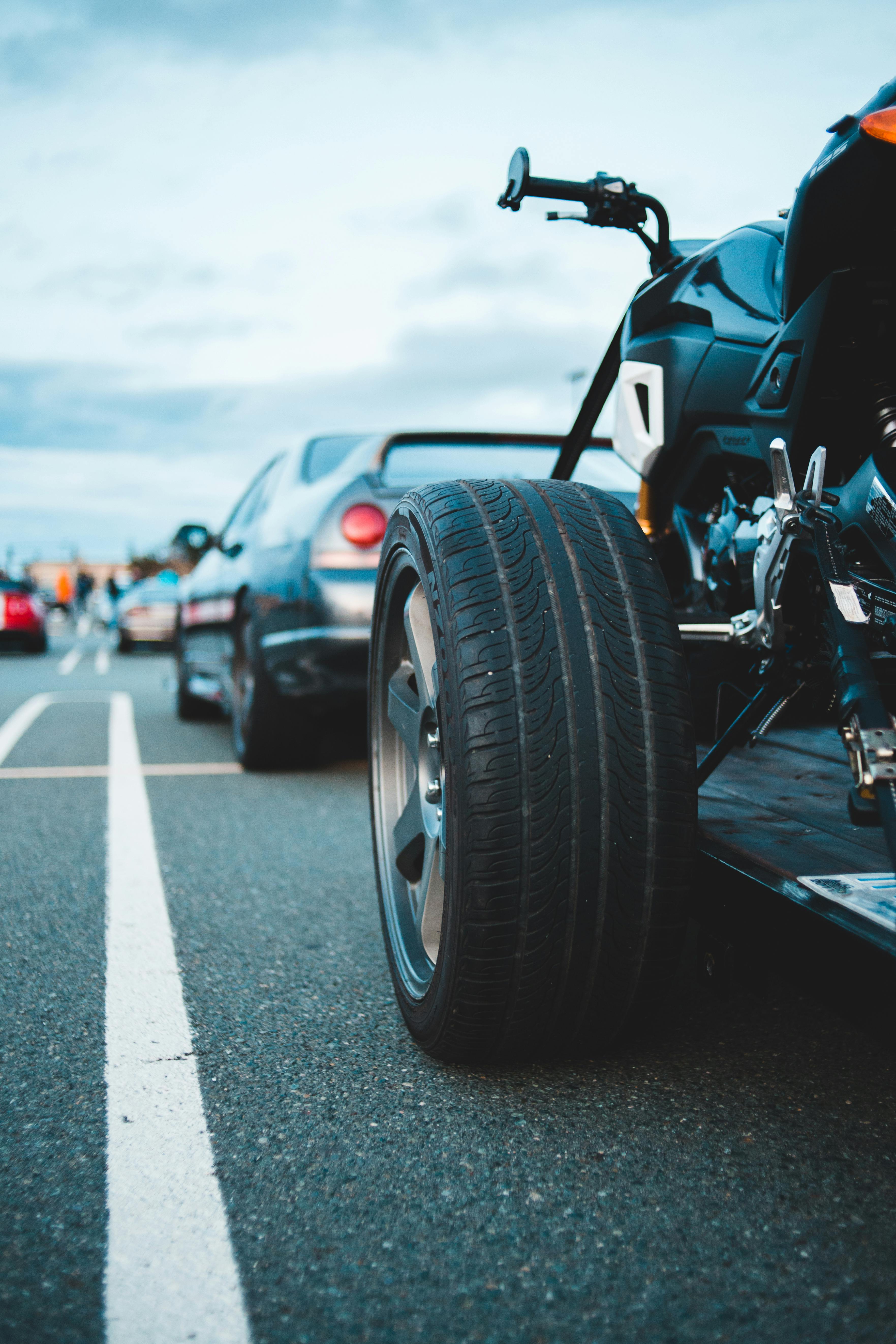 Rear view of car with trailer · Free Stock Photo