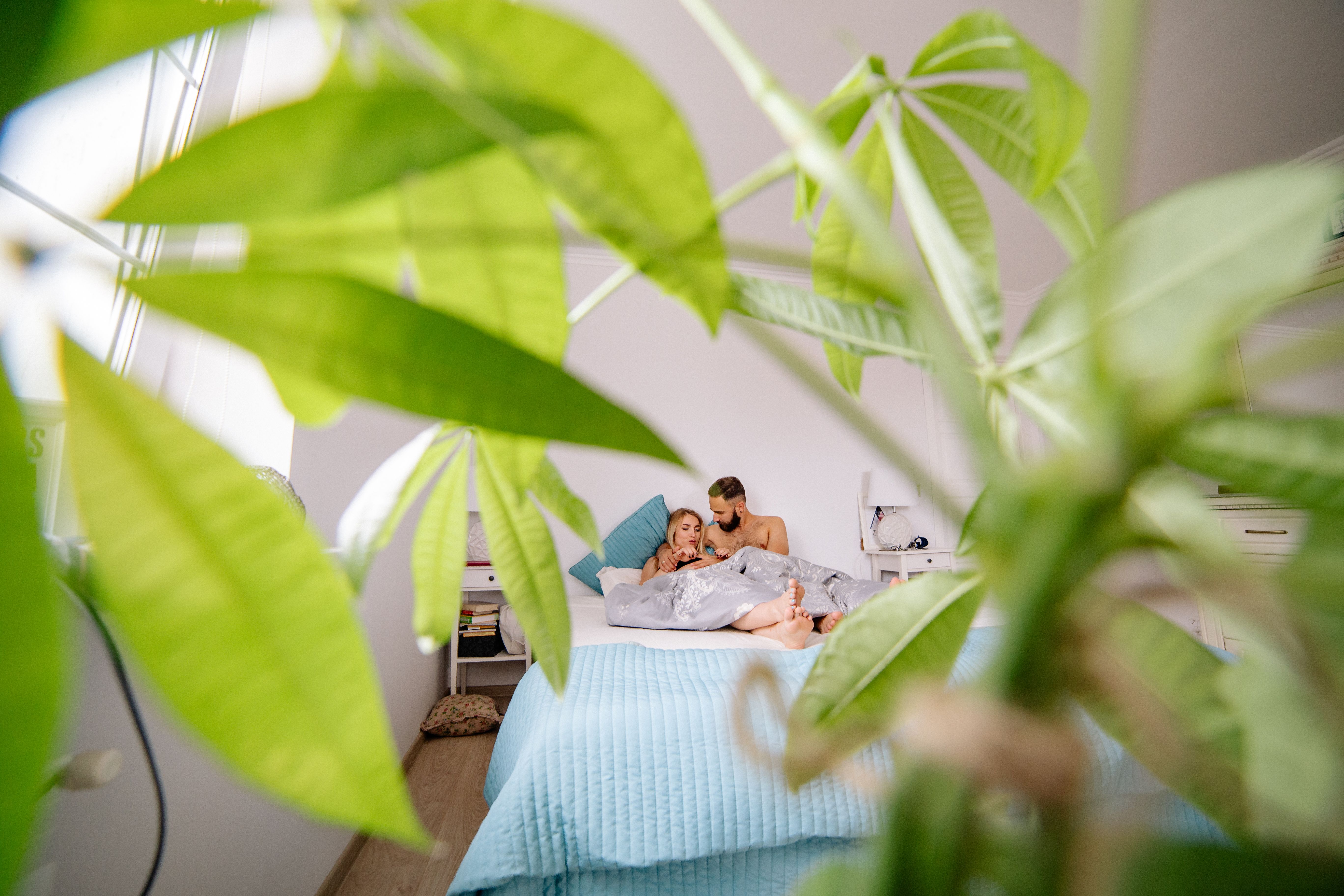 Two People in Bed · Free Stock Photo