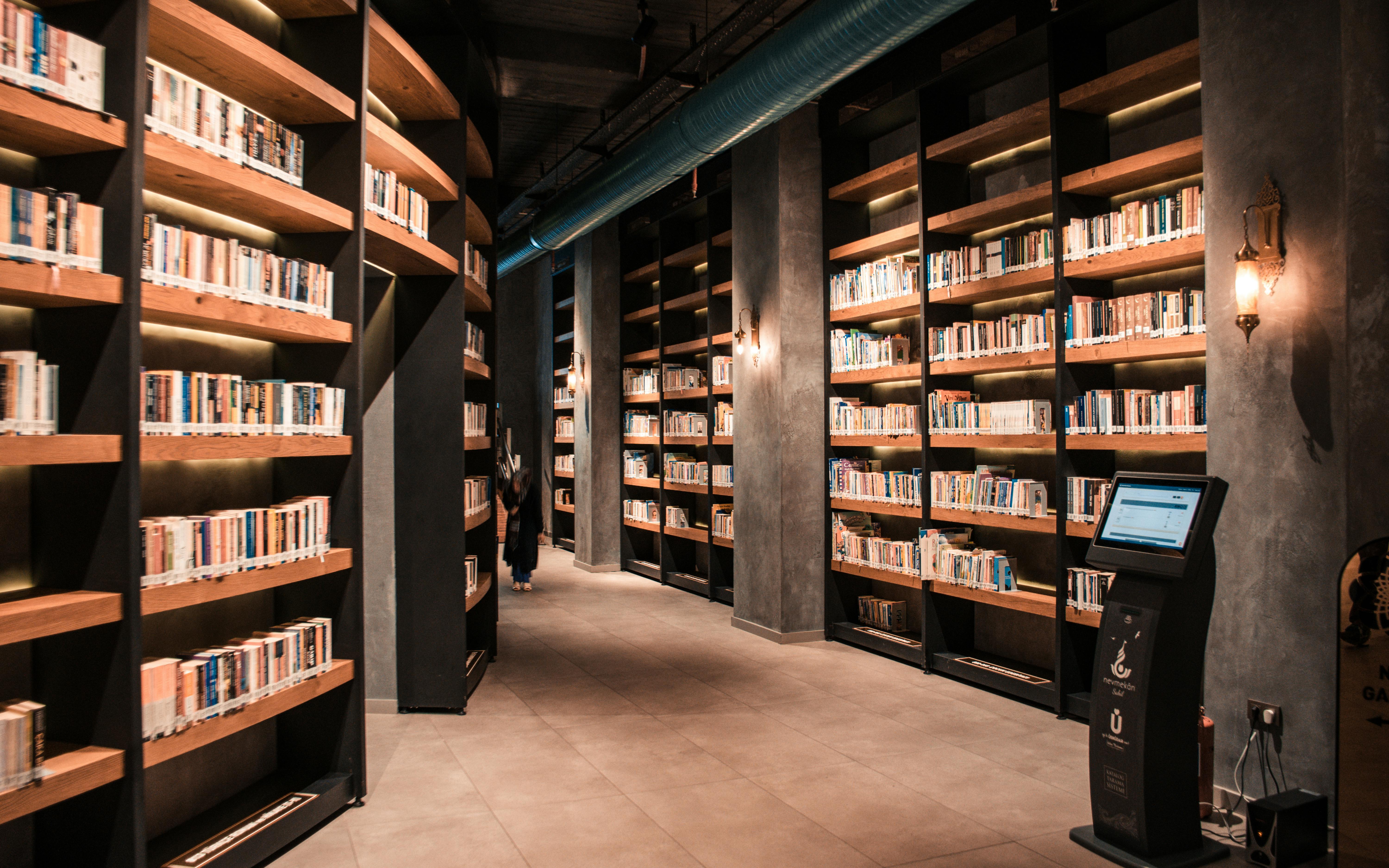 Modern Technology In Libraries Photos, Download The BEST Free Modern ...