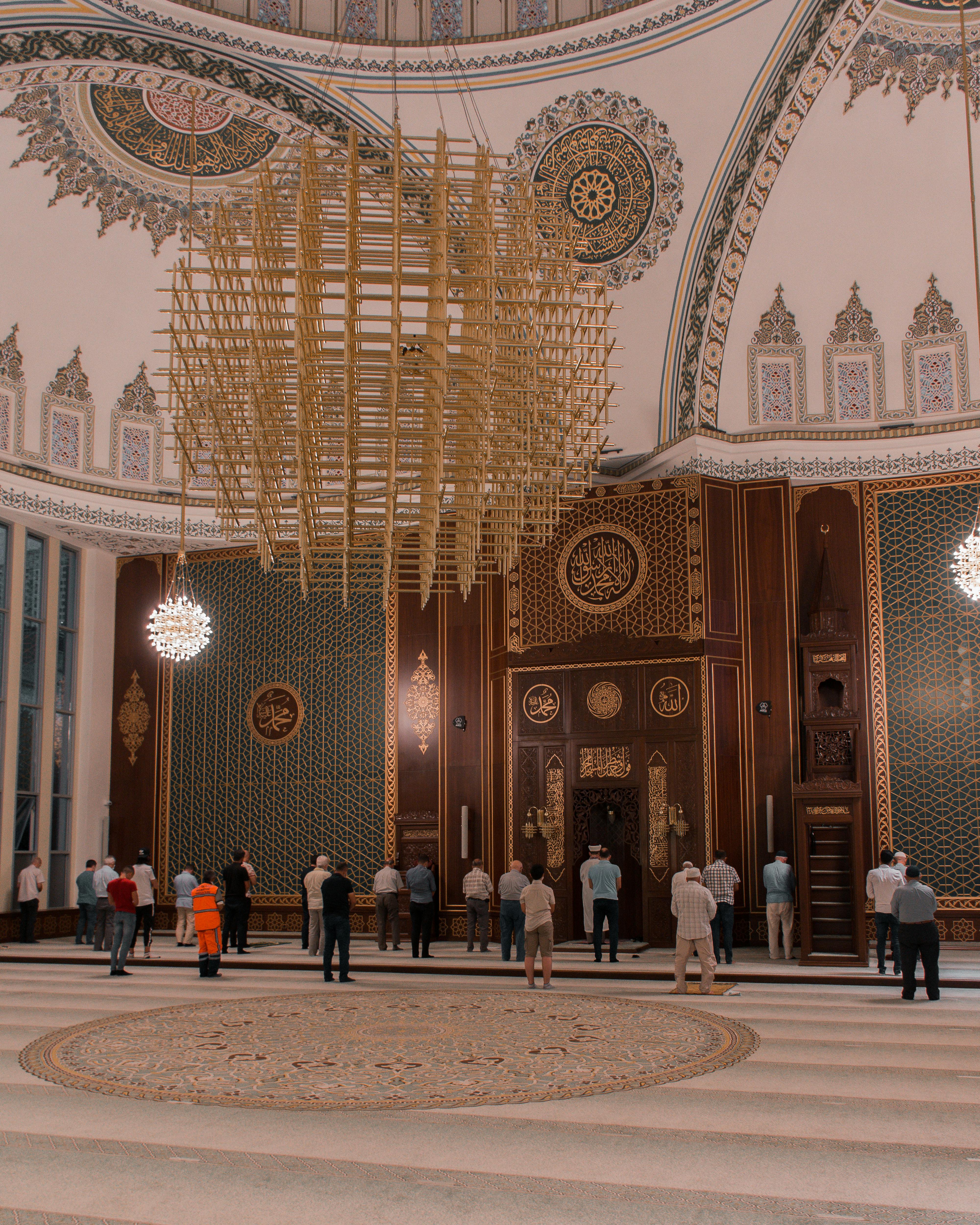 People in Mosque · Free Stock Photo