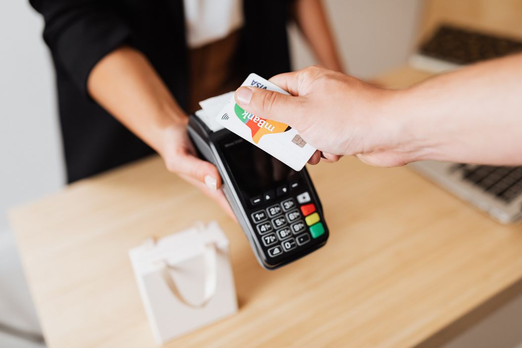 How to Determine Credit Card Transaction Fees Explained