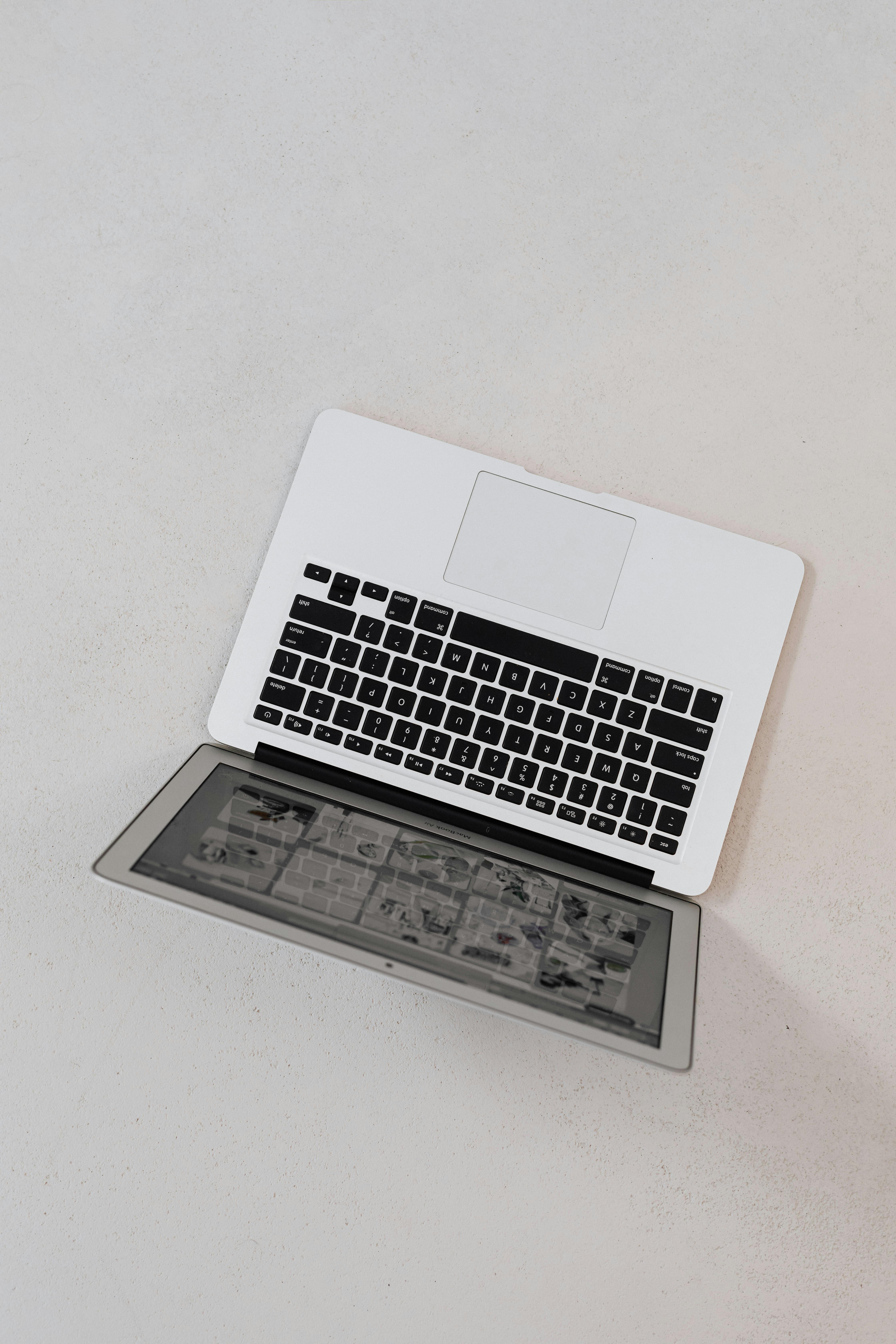 Internet Lines Are Cut Photos, Download The BEST Free Internet Lines ...