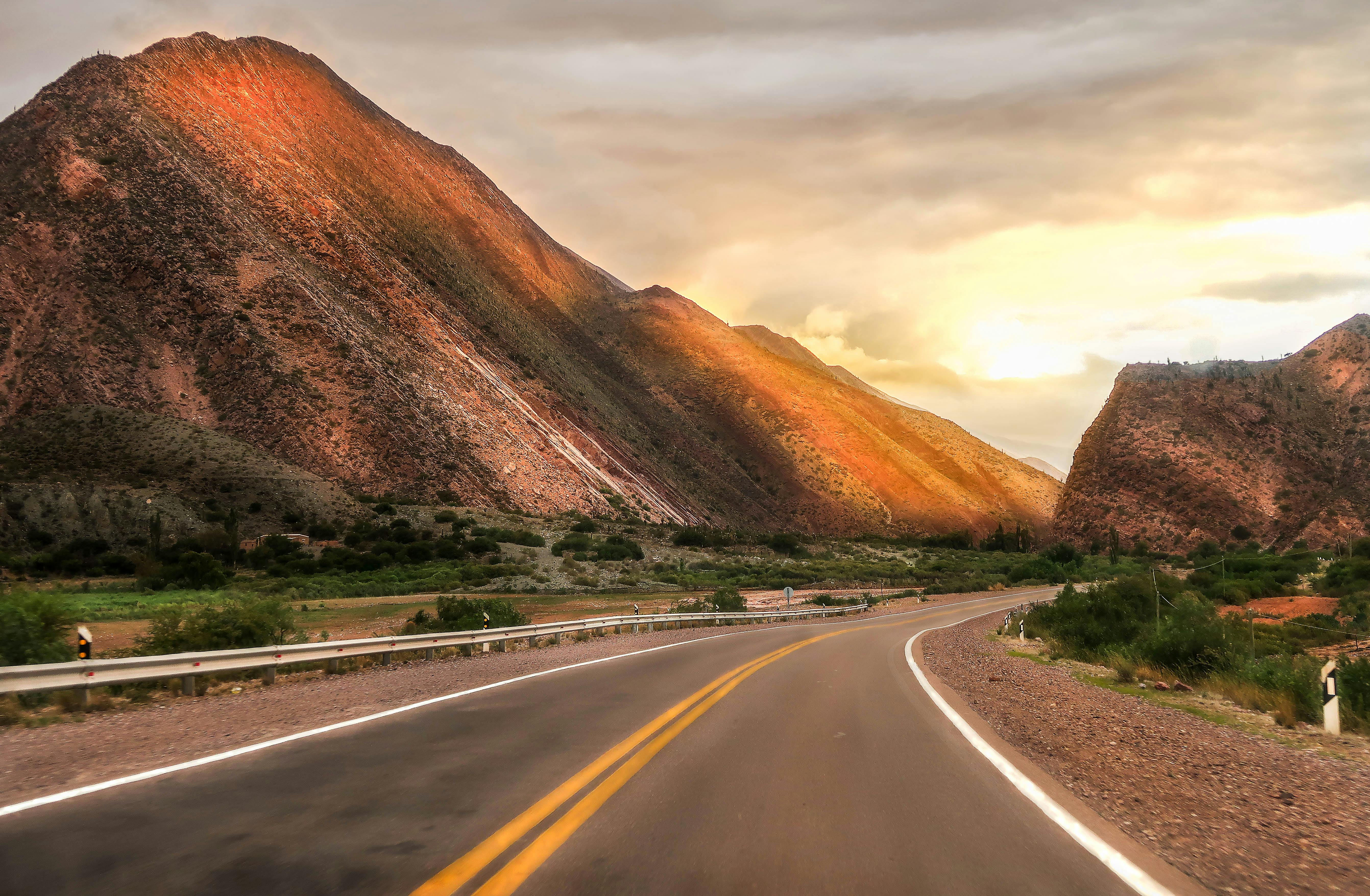 Empty Road among Mountains · Free Stock Photo