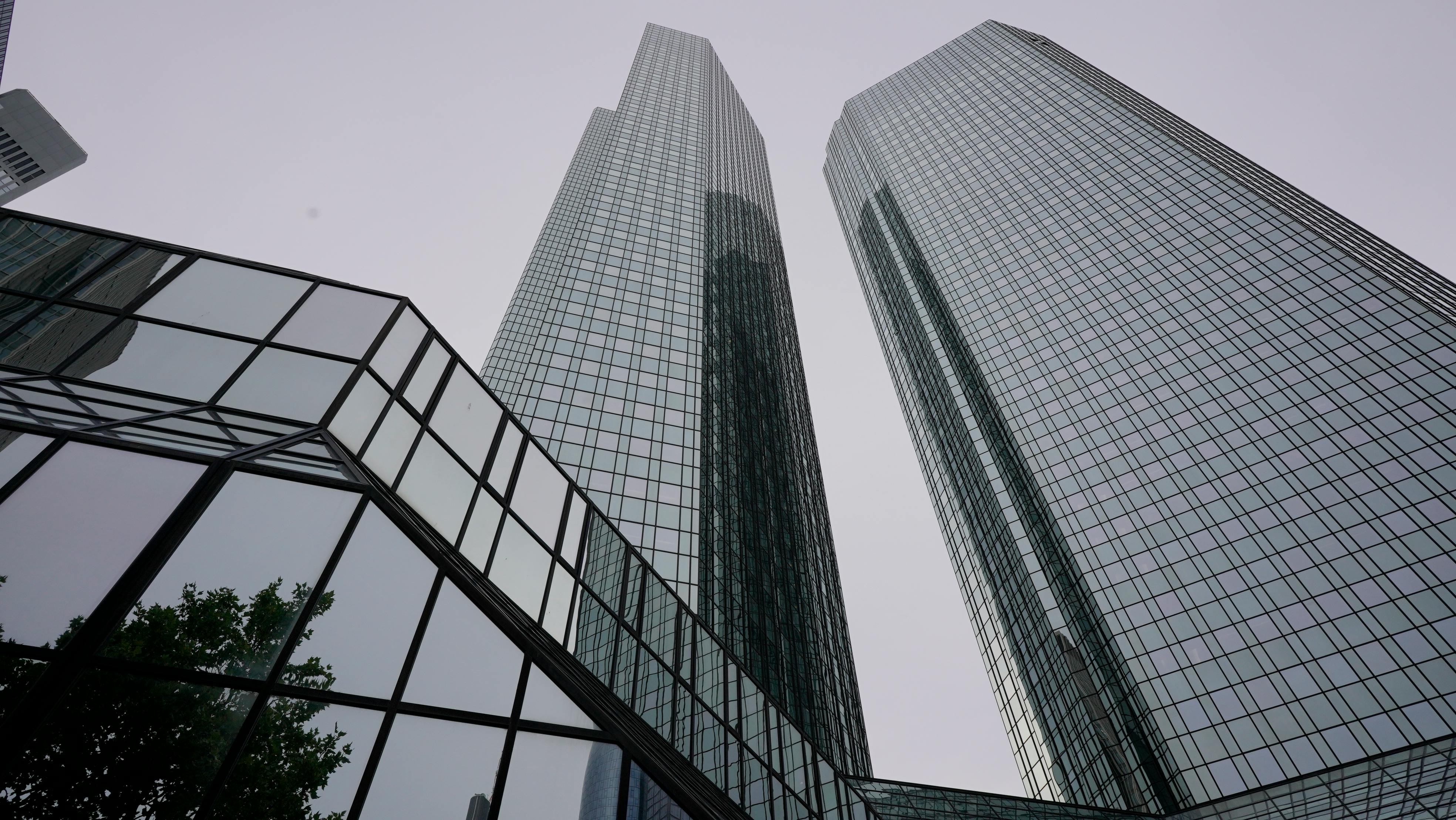 Contemporary Residential Building · Free Stock Photo