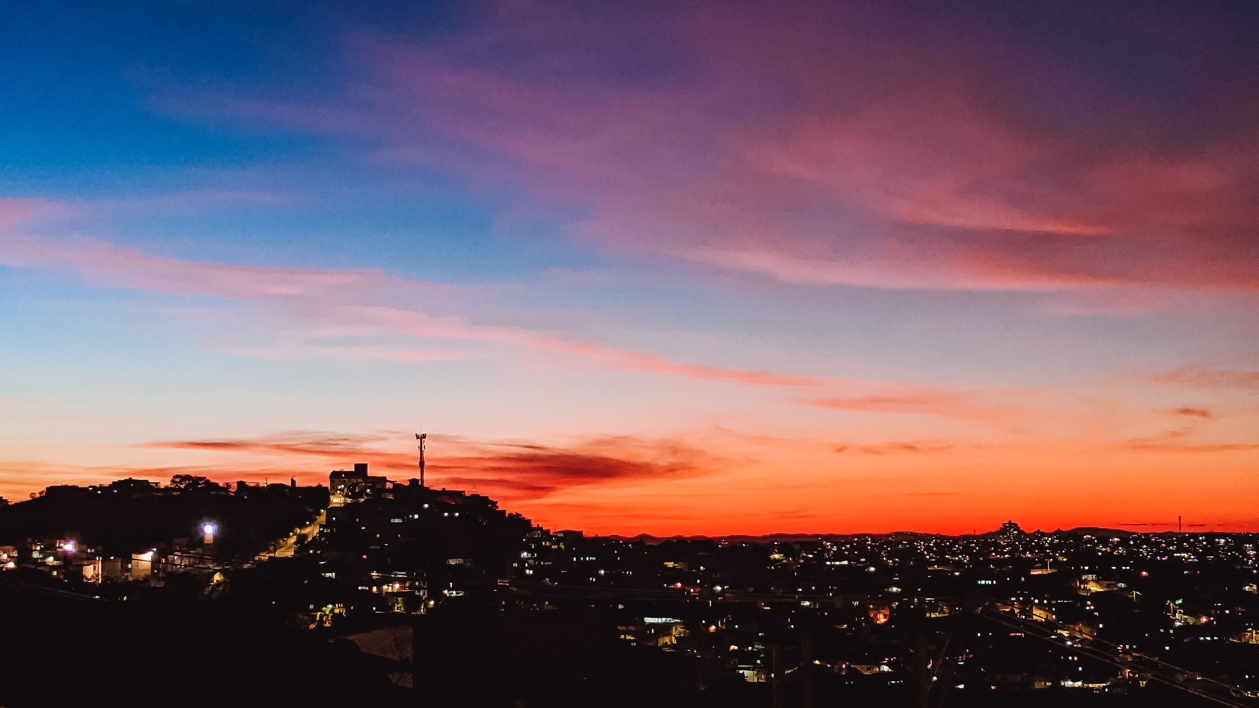 Moody Sunset Sky over City · Free Stock Photo