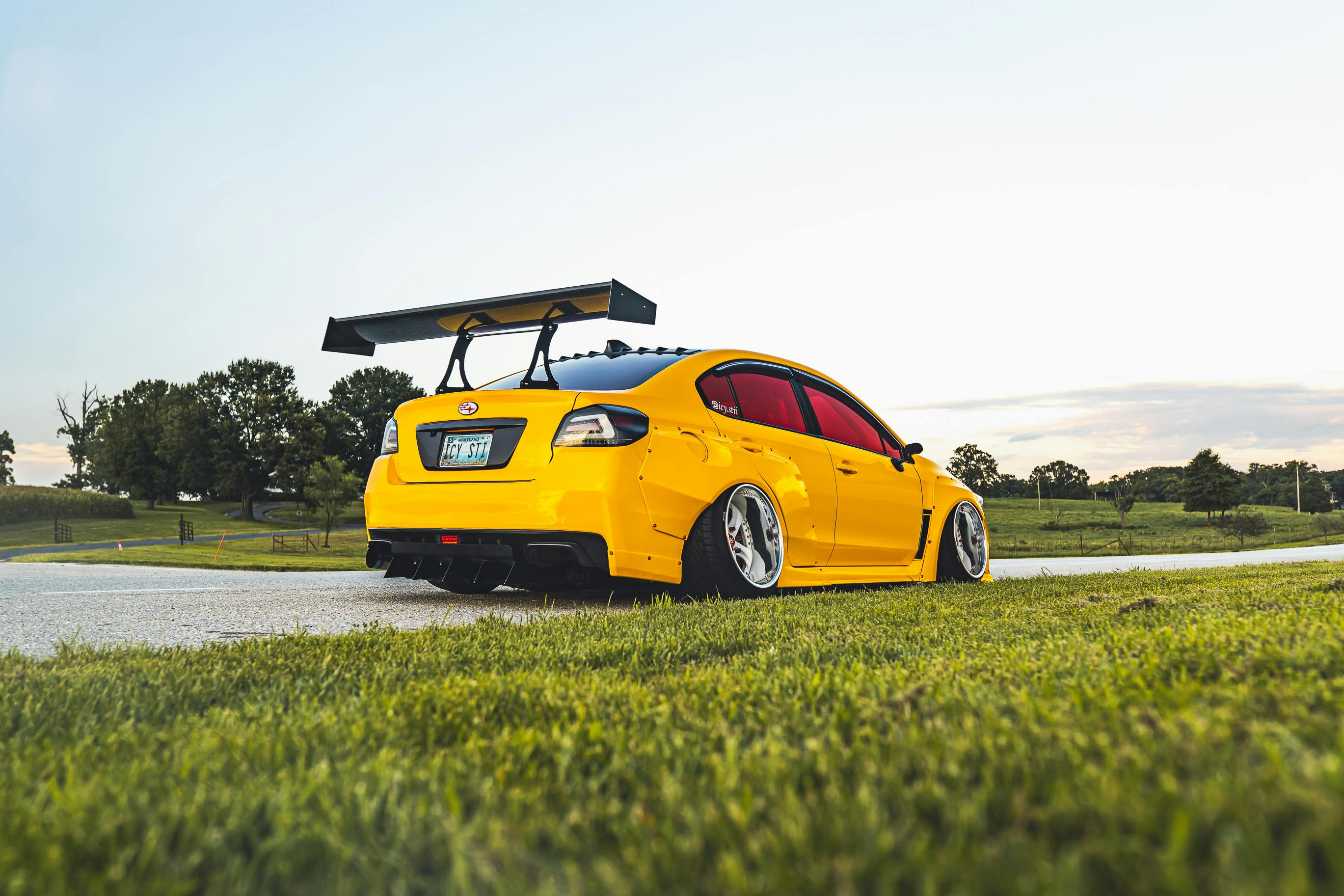 Back View of a Gray Nissan Skyline · Free Stock Photo