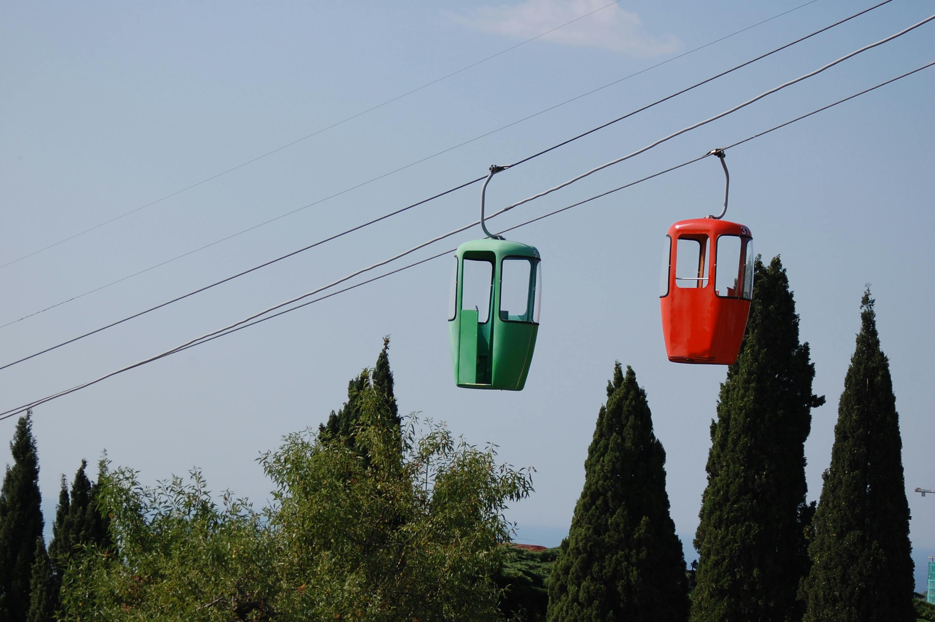 Colorful Cable Cars on Cable Railway · Free Stock Photo