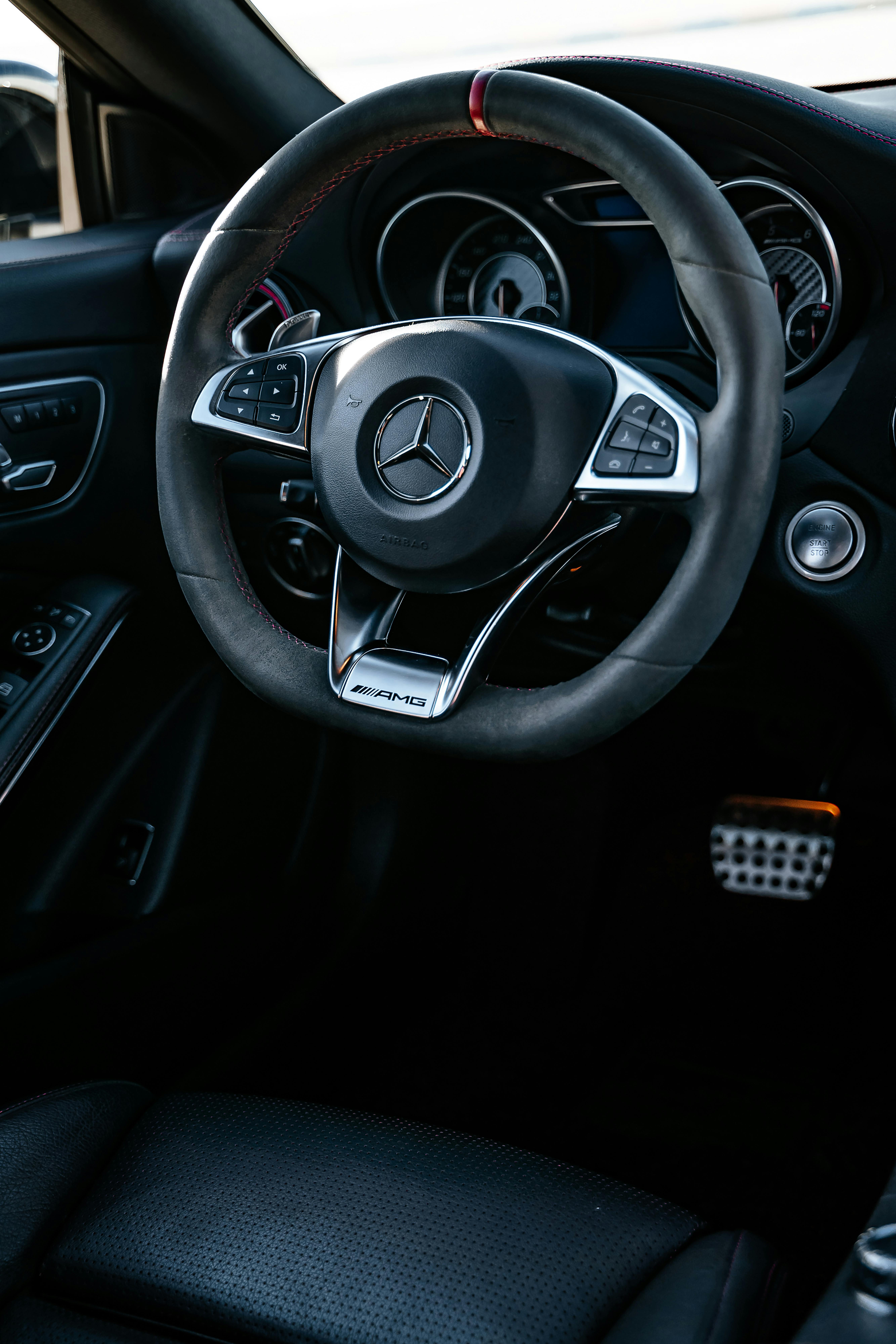 A Car's Steering Wheel · Free Stock Photo