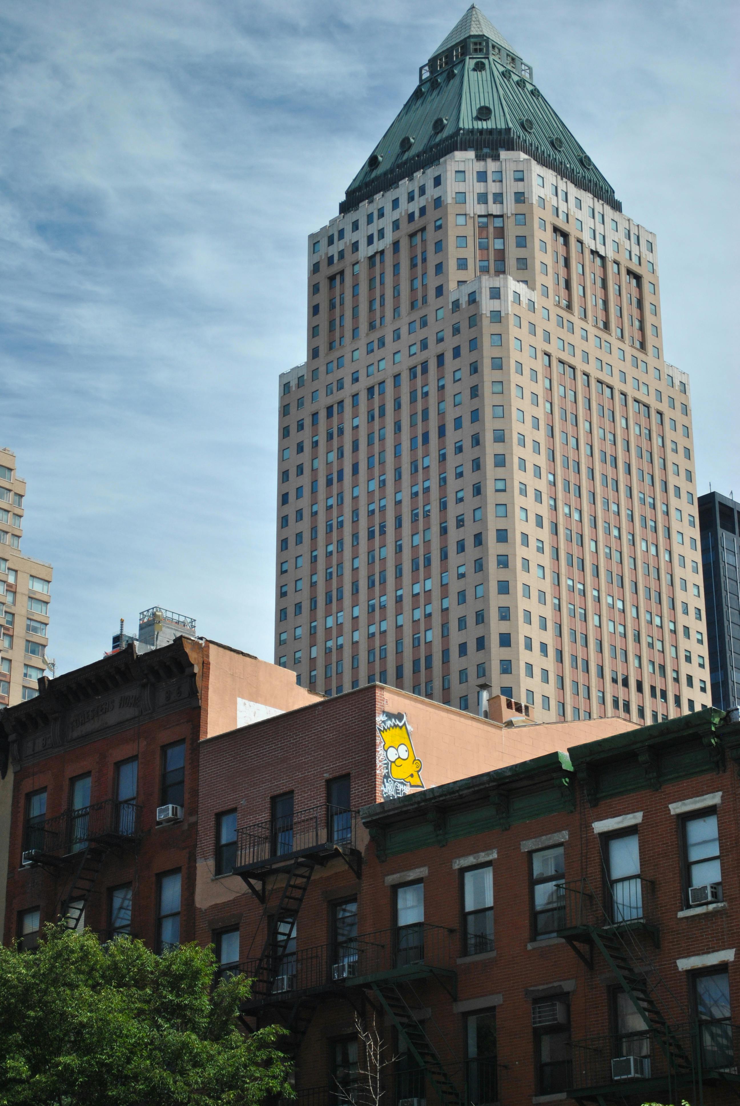Brown Landmark Building · Free Stock Photo